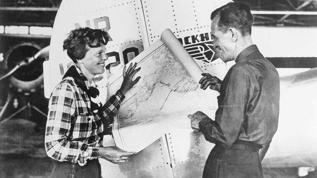 Amelia Earhart Educacao