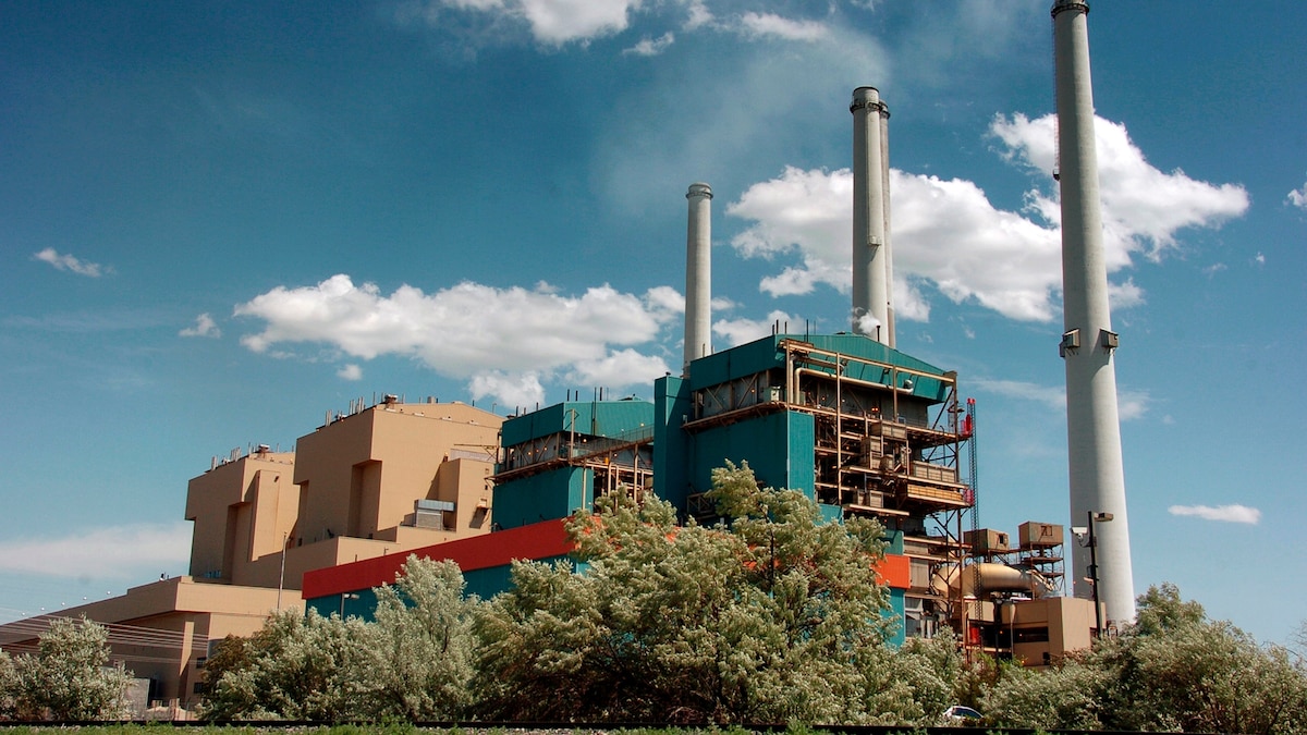 The Town That Coal Built Faces a Cloudy Future in Global Energy Shift ...