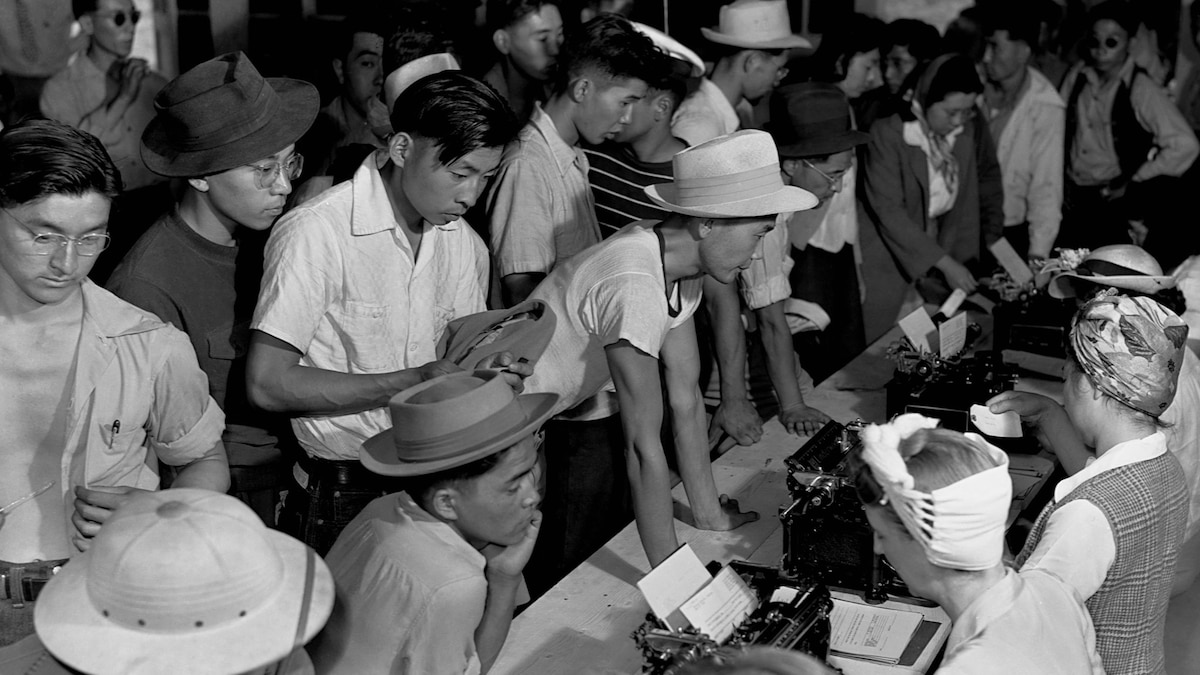 What is the Alien Enemies Act of 1798? The history behind the ...