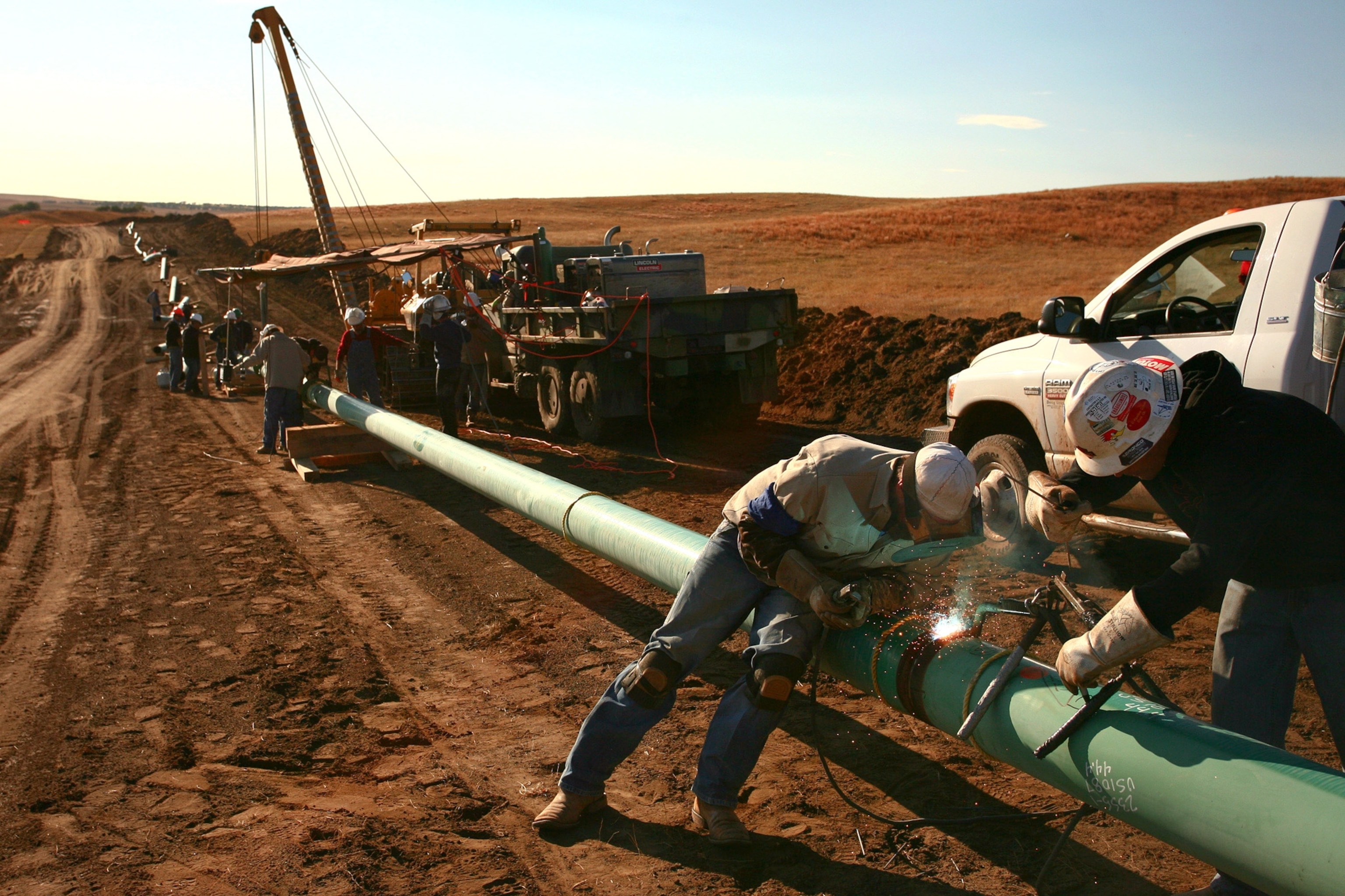 Pictures: Bakken Shale Oil Boom Transforms North Dakota