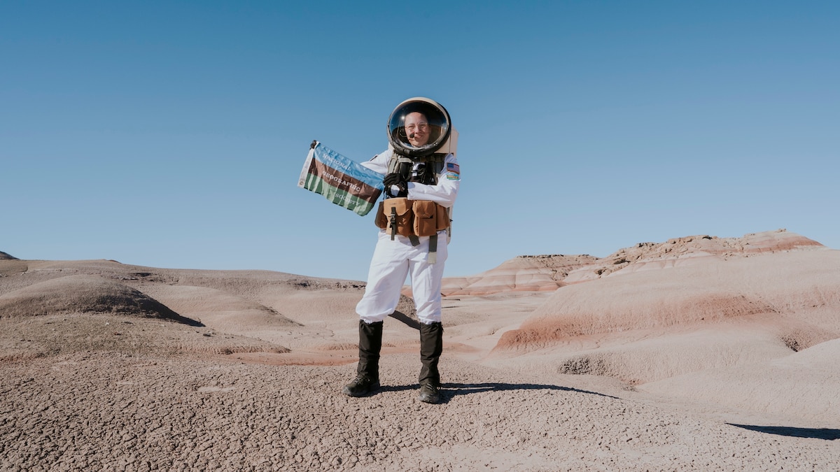 Mackenzie Calle’s above and beyond photography goes inside a Mars ...