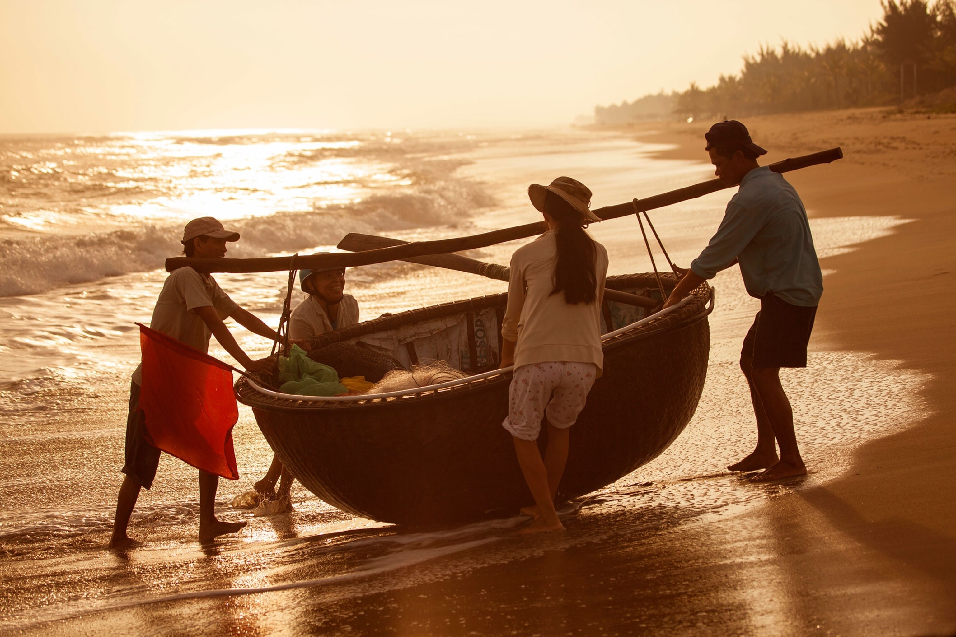 Tips to Find Local Experiences While Traveling