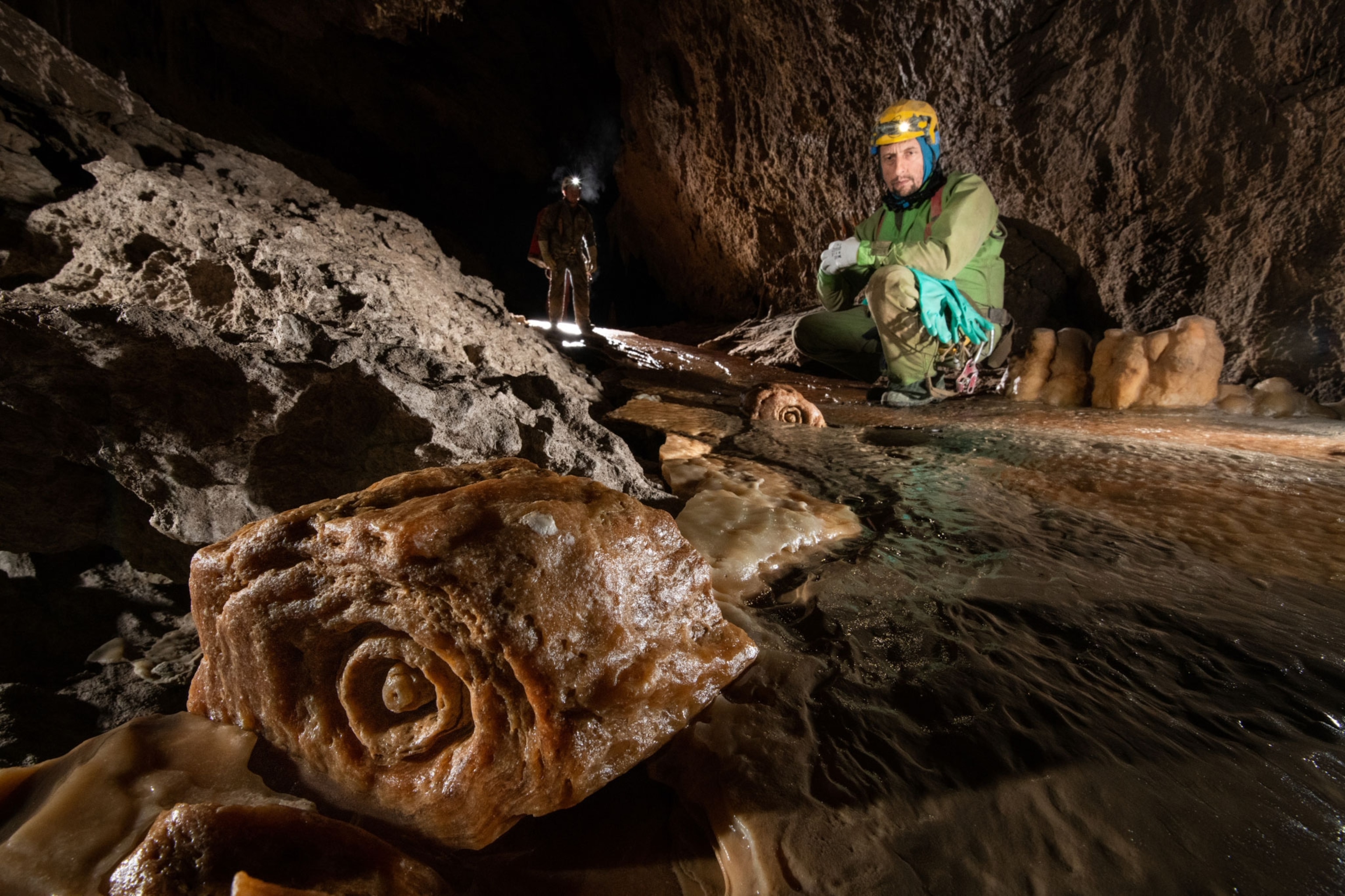 Epic flood sends cavers scrambling for their lives in the world's ...