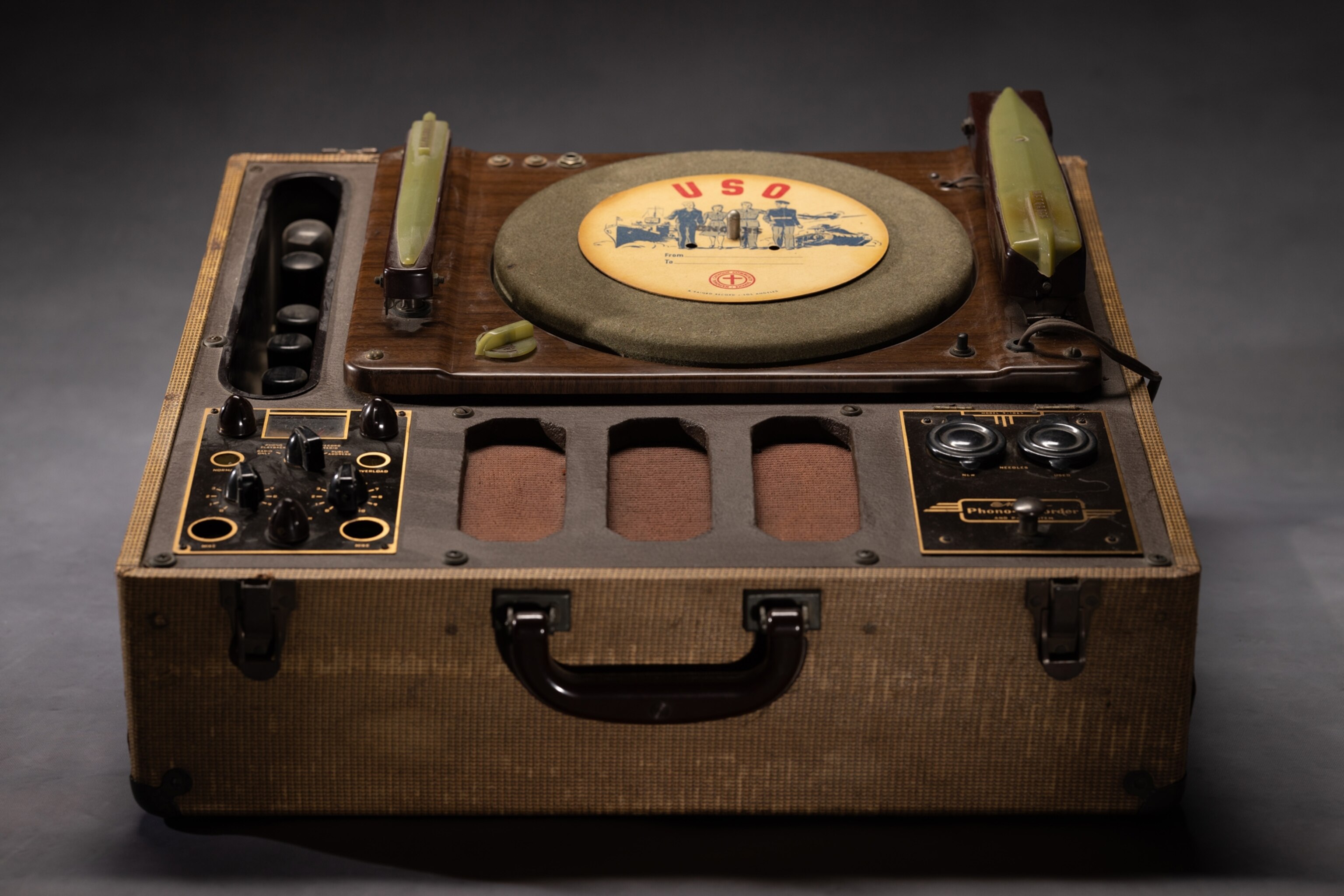 How were the first 'voice mails' sent? In envelopes