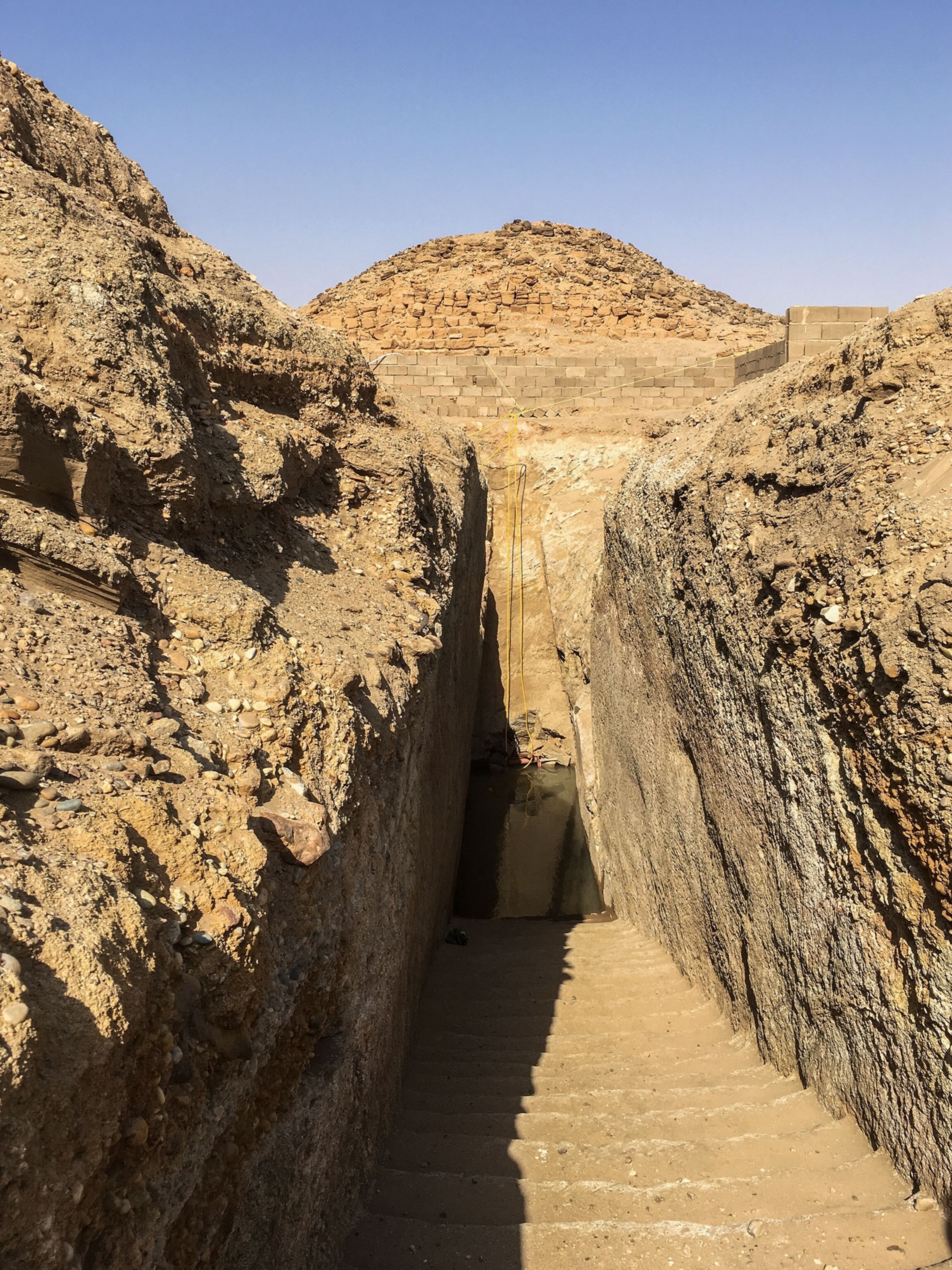 Dive beneath the pyramids of Sudan's black pharaohs