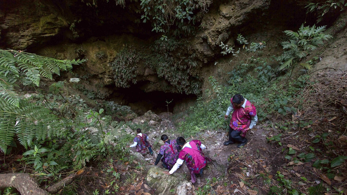 Visiting Mexico’s Maya in a Chiapas Cave of Curses | National Geographic