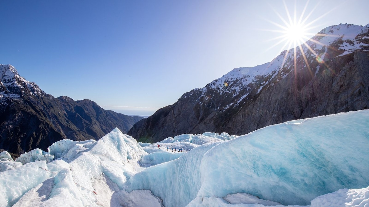 Heli-hiking on the Franz Josef Glacier, New Zealand's epic frozen ...