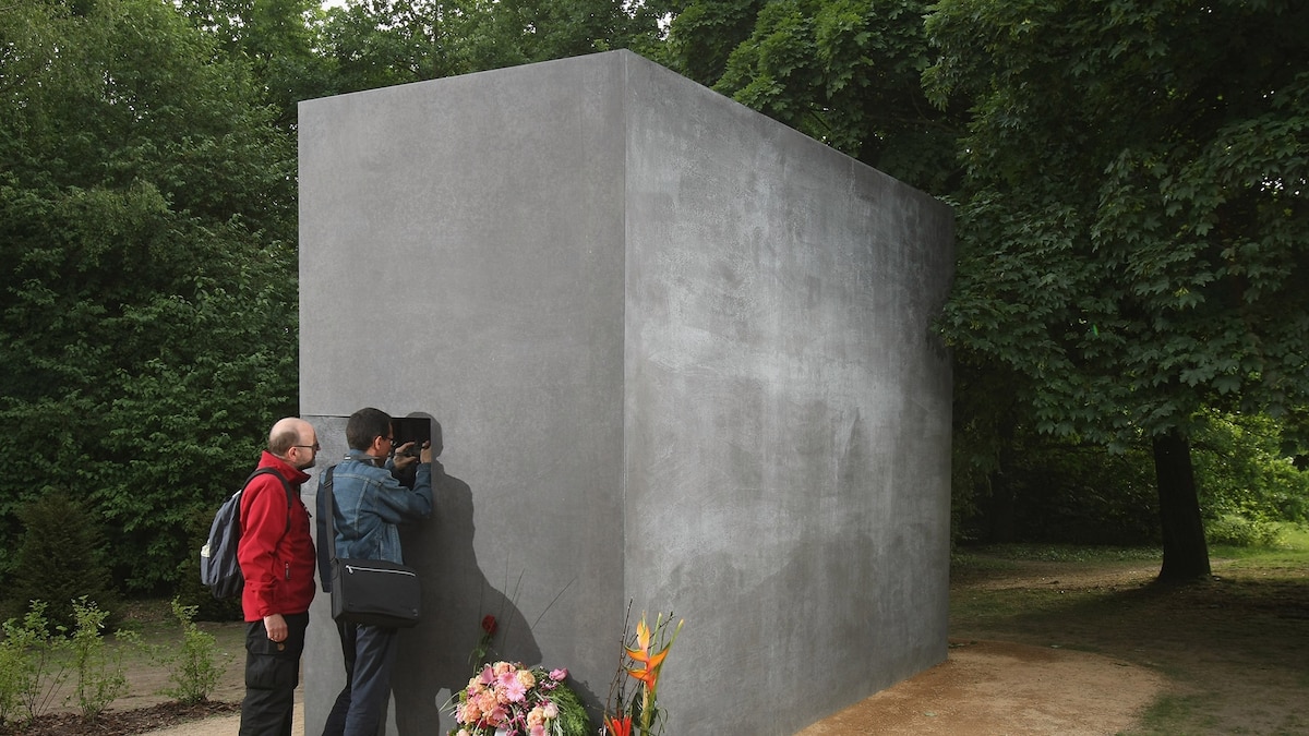 LGBTQ monuments and memorials around the world | National Geographic