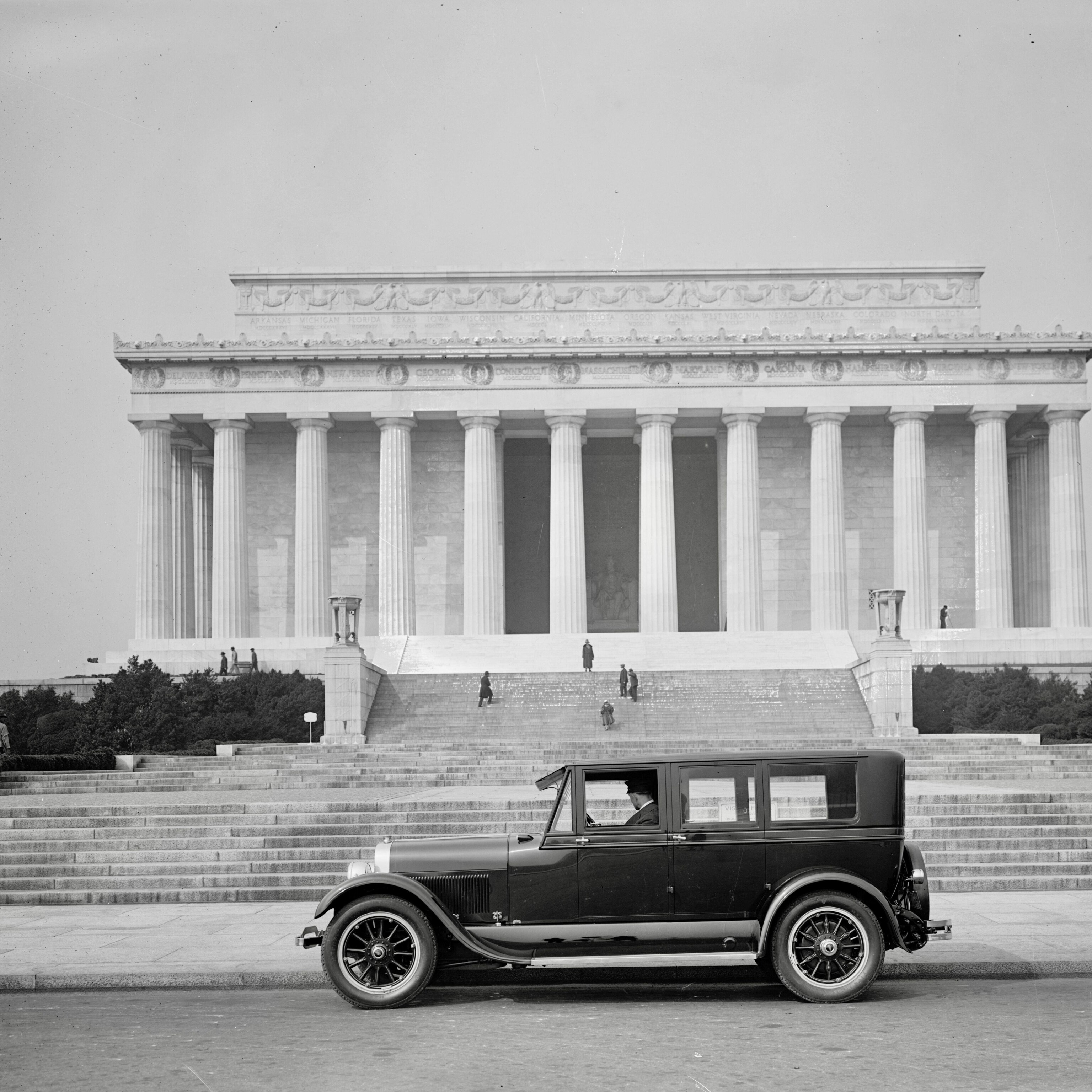 See 100 years of the Lincoln Memorial in photos