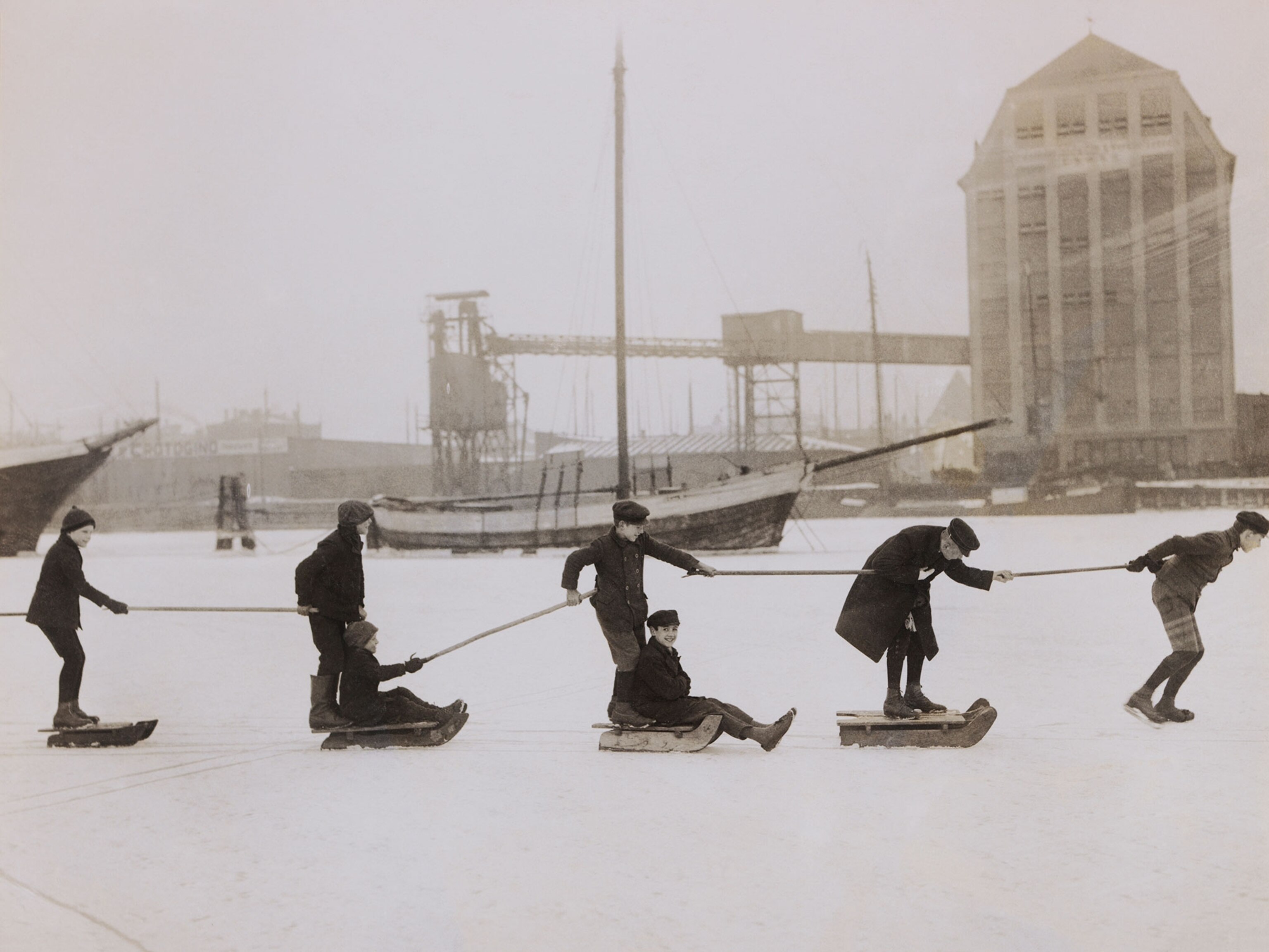 Our Favorite Vintage Photos of Winter