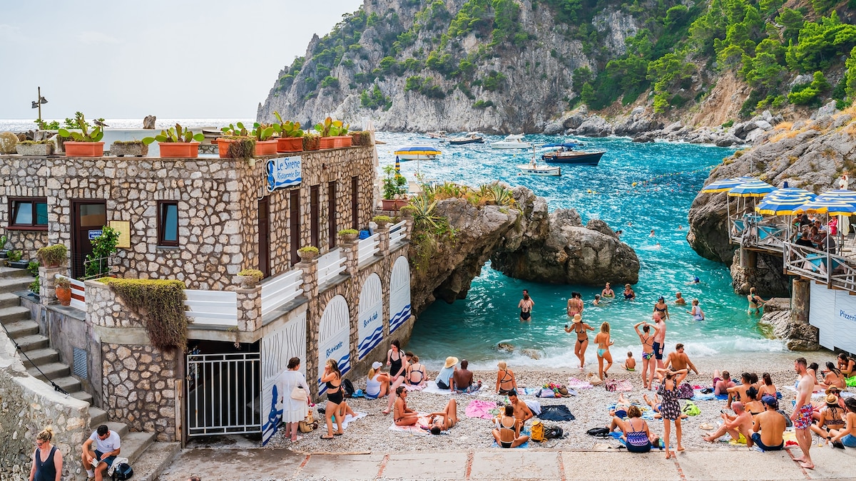 10 must-do adventures in Italy’s vibrant and historic Campania region ...