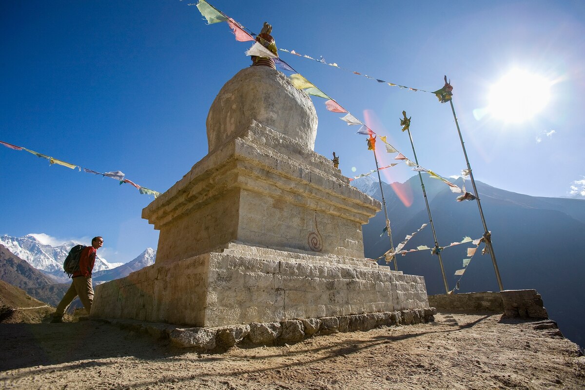 Why Sherpas Will Still Climb Everest, Even After Deadly Avalanche