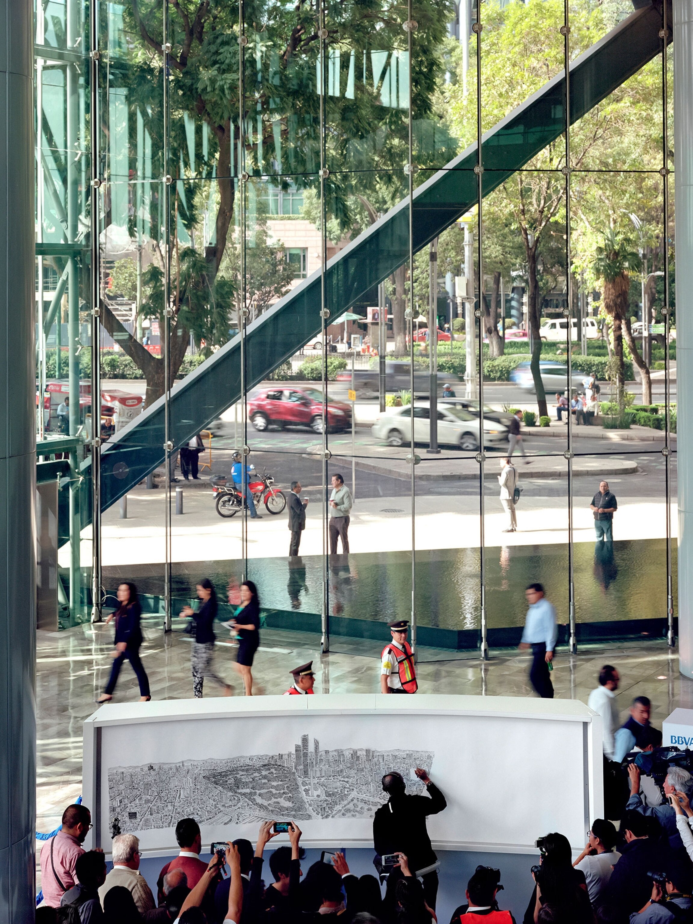 See This Incredible Artist Draw a Whole City From Memory