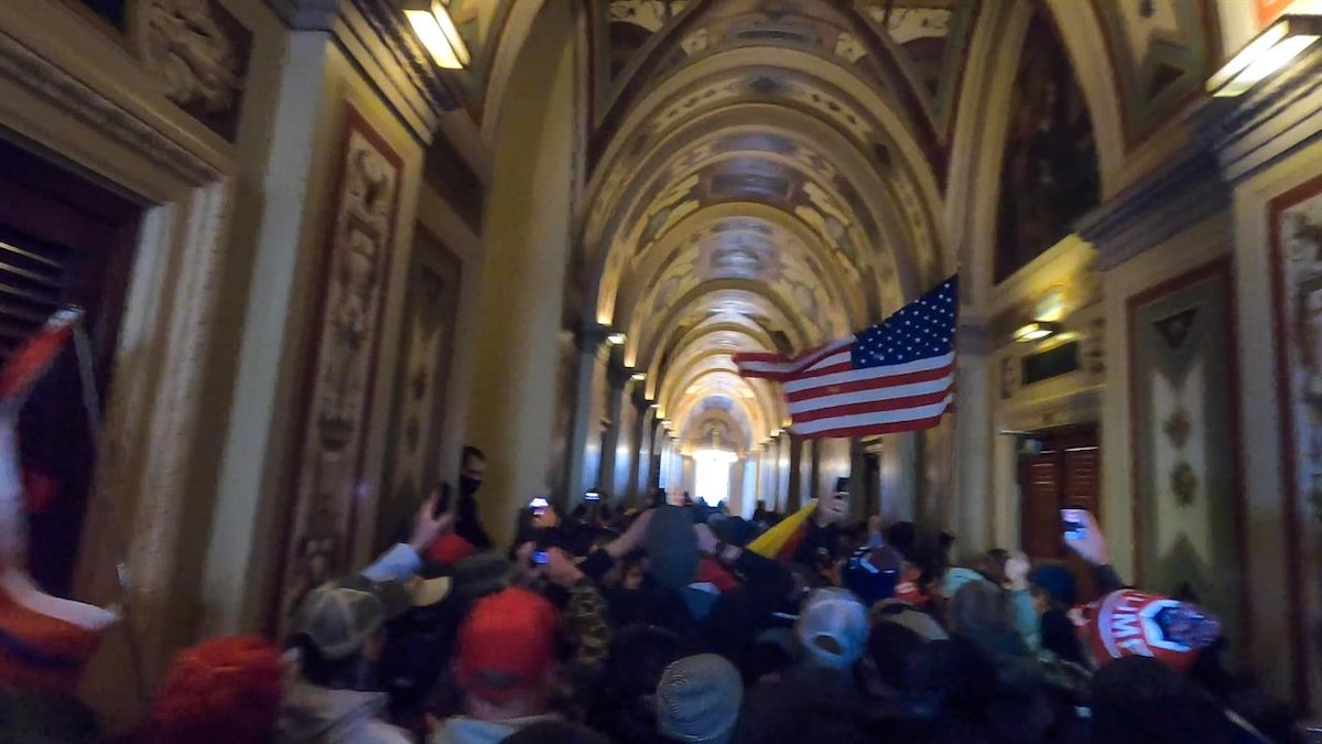 Go inside the U. S. insurrection with a National Geographic ...