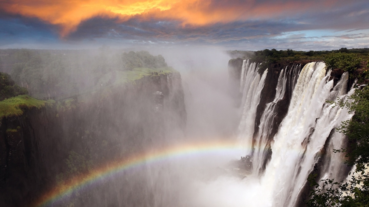 Extreme weather threatens one of Earth's most awe-inspiring waterfalls ...