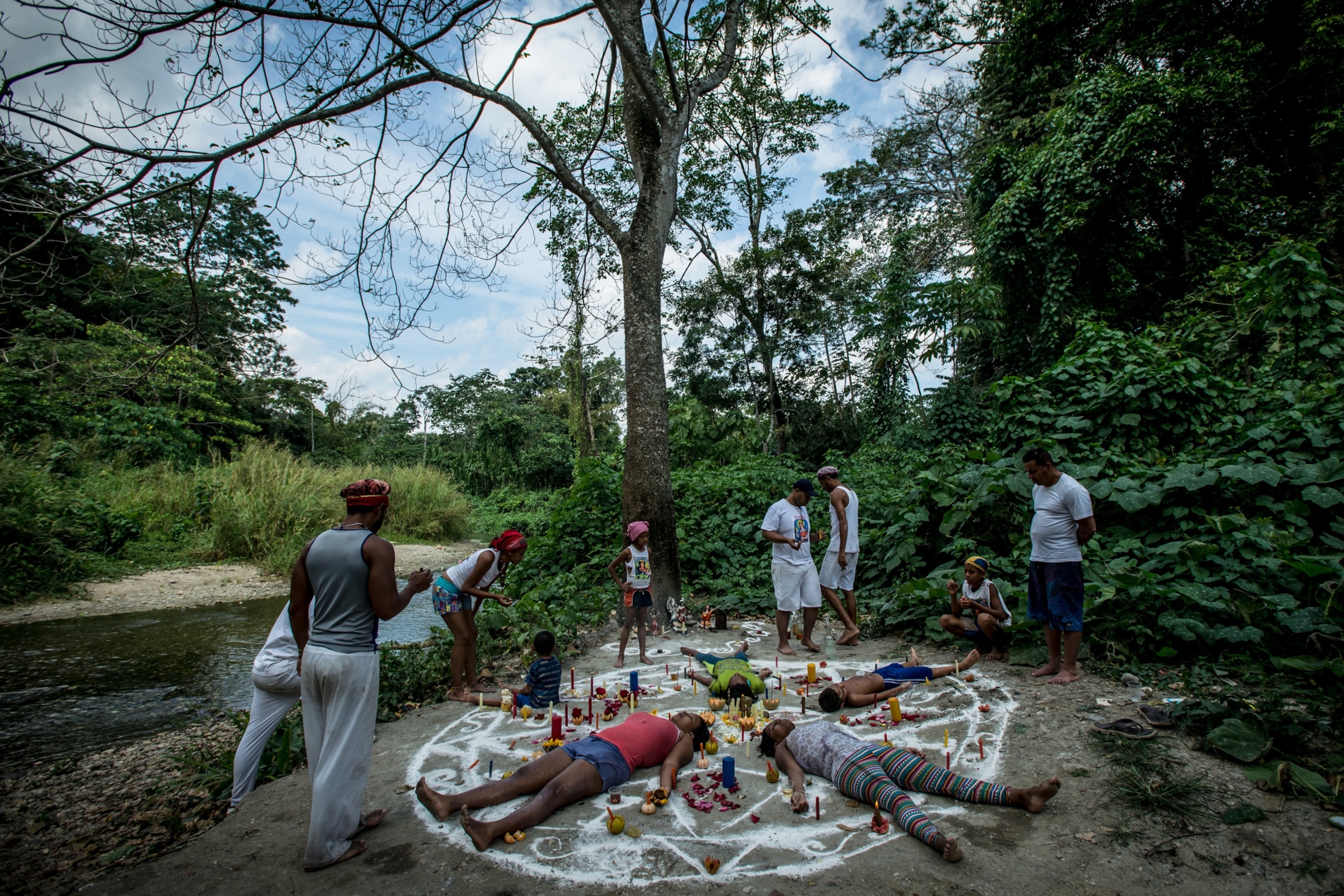 Desperate Patients Seek Spiritual Cures as Country Crumbles