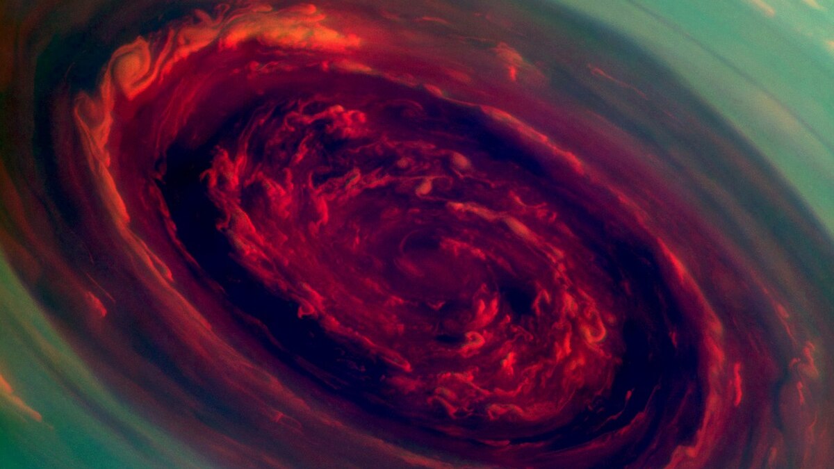 NASA Probe Spies Giant Hurricane on Saturn | National Geographic