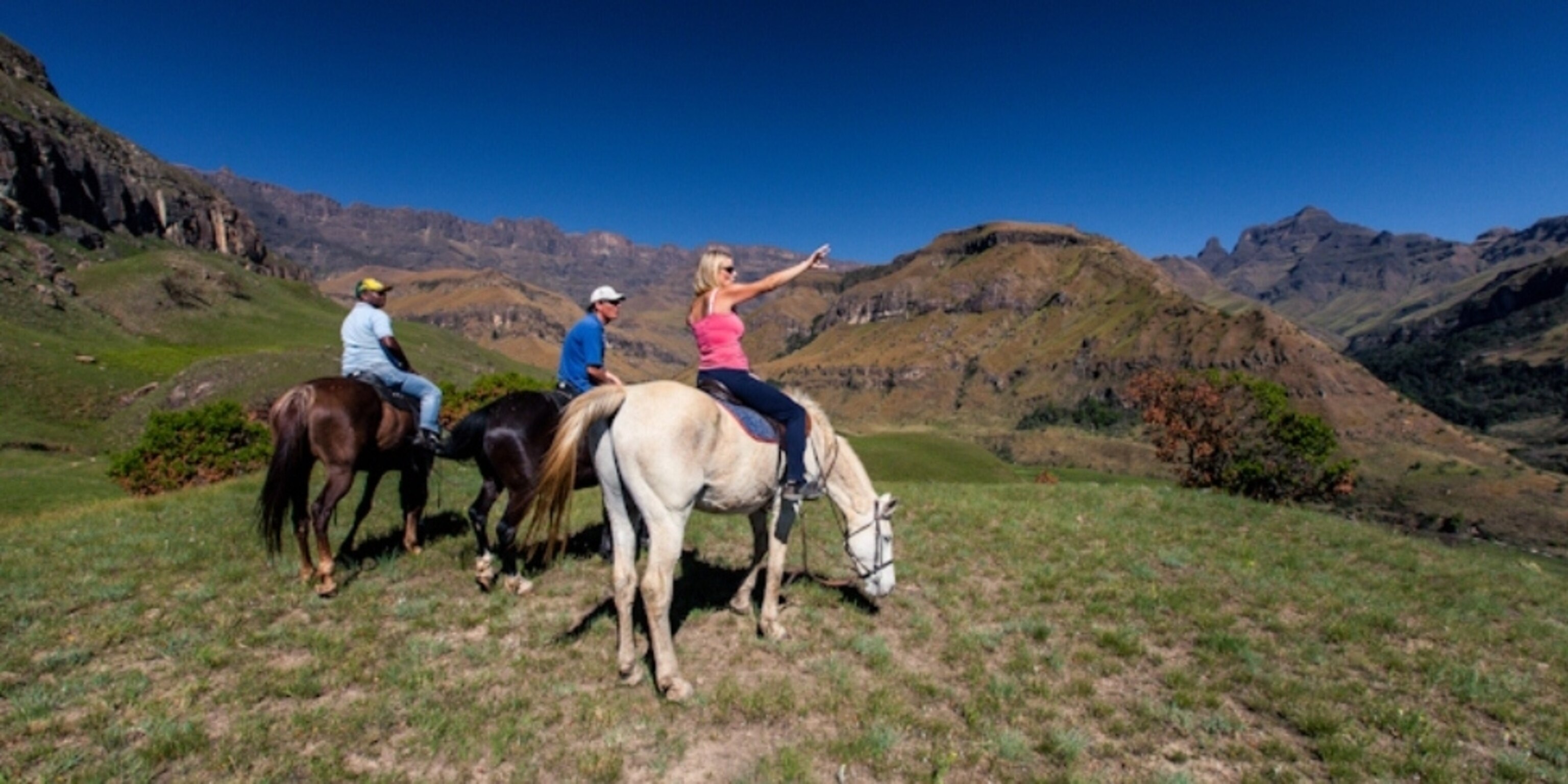Explore the Drakensberg Mountains With Stephen Alvarez