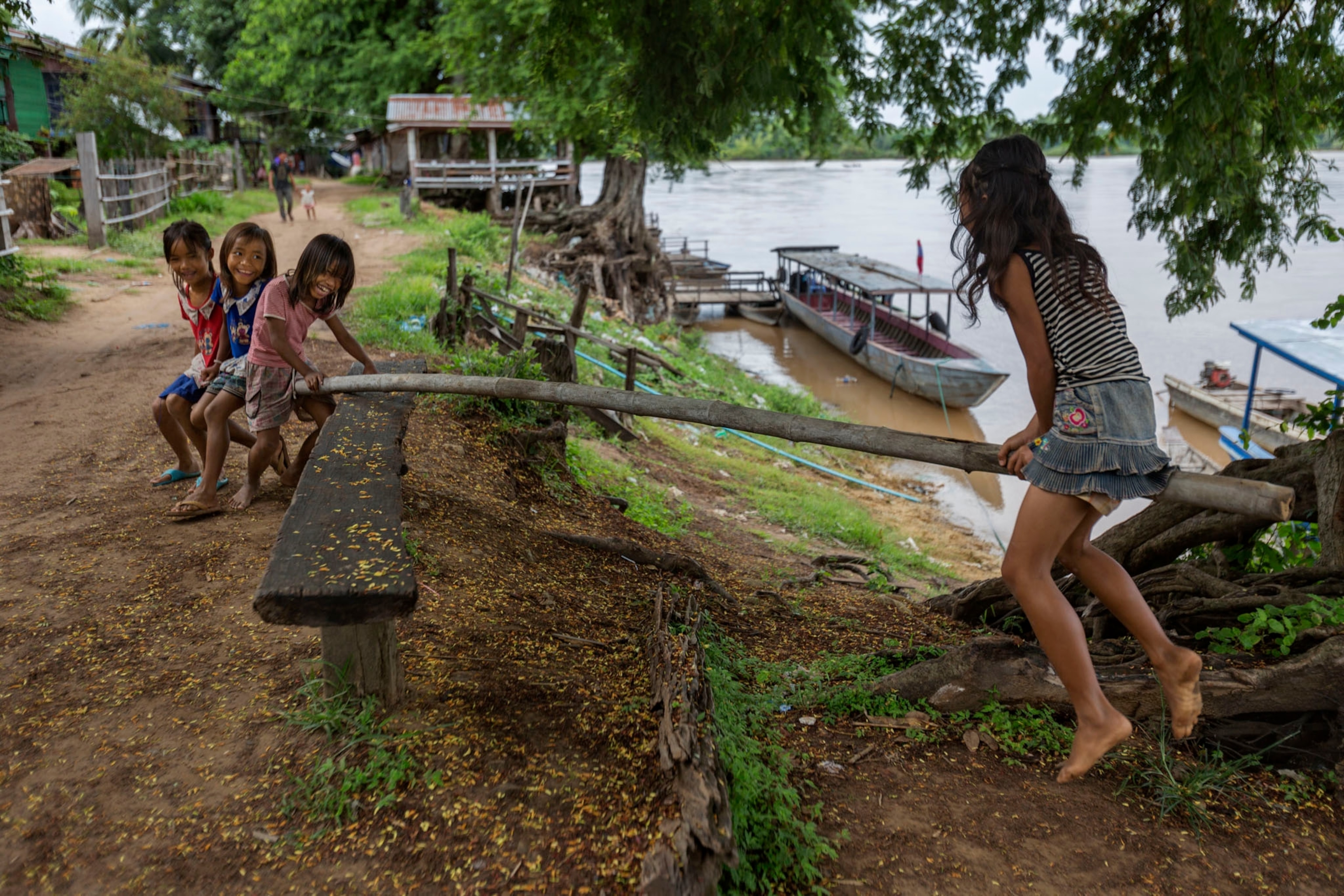To Dam or Not to Dam? 12 Photos of the Mekong River