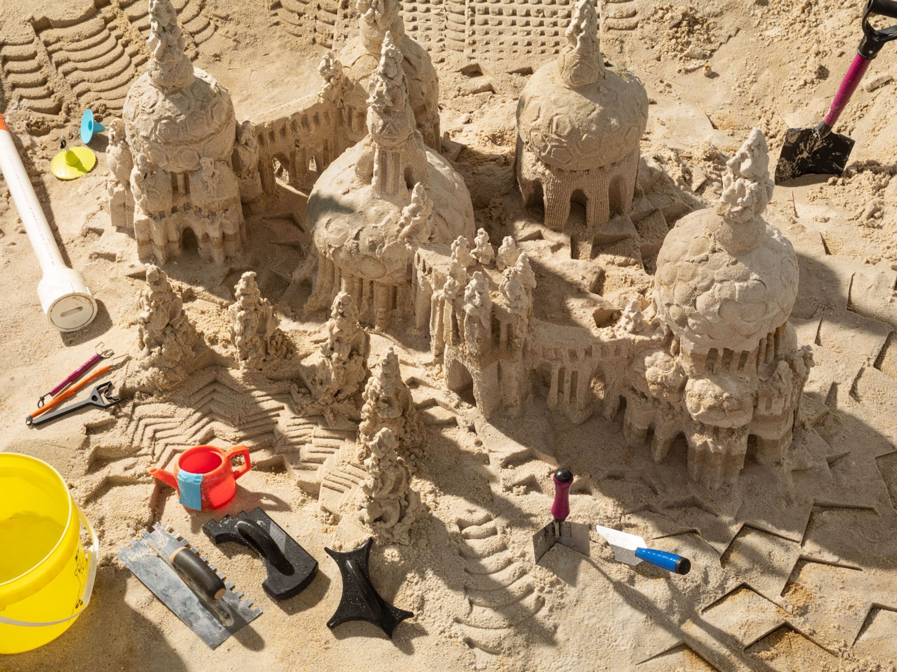 What a sandcastle specialist uses to build his masterpieces