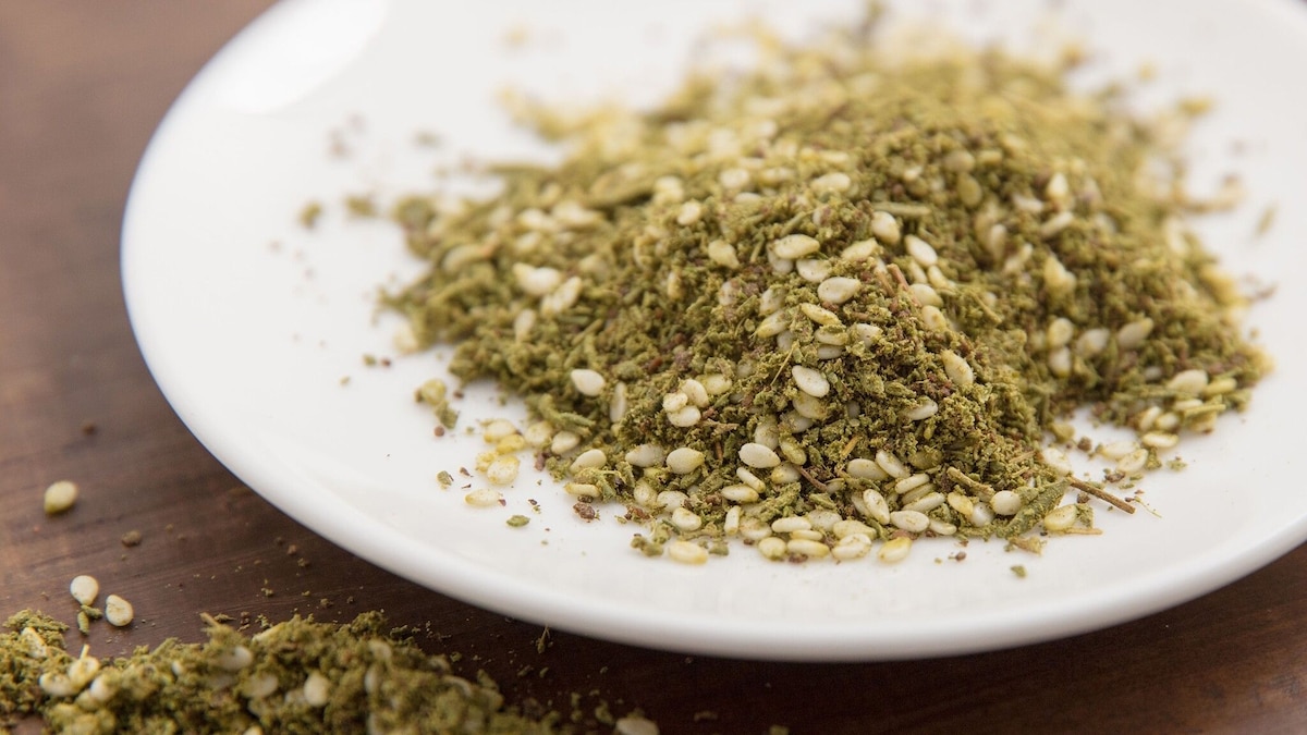 How to cook with za'atar, according to food writer Yasmin Khan ...