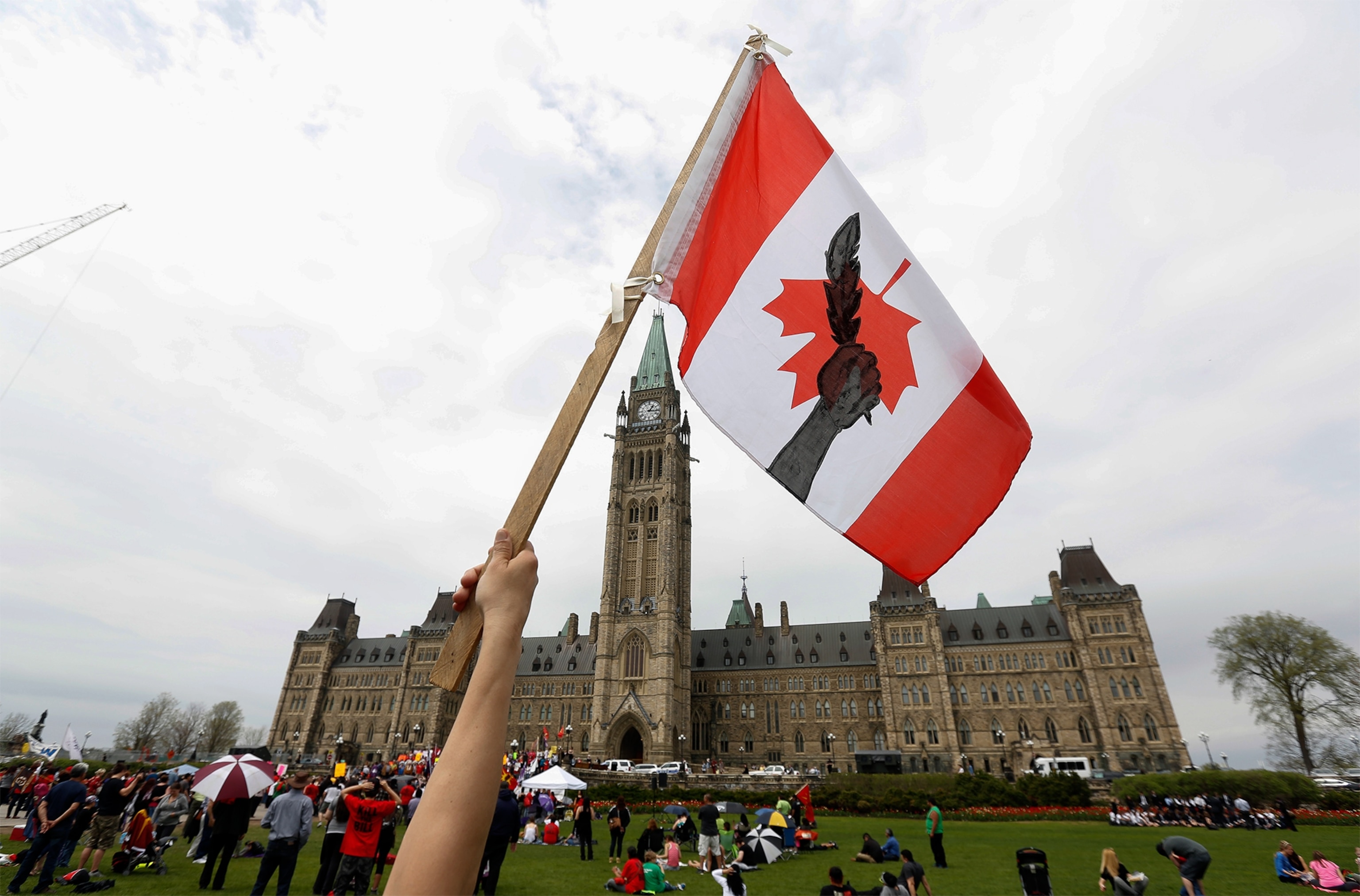 Naomi Klein on How Canada's First Nations Can Take on the Oil Industry ...