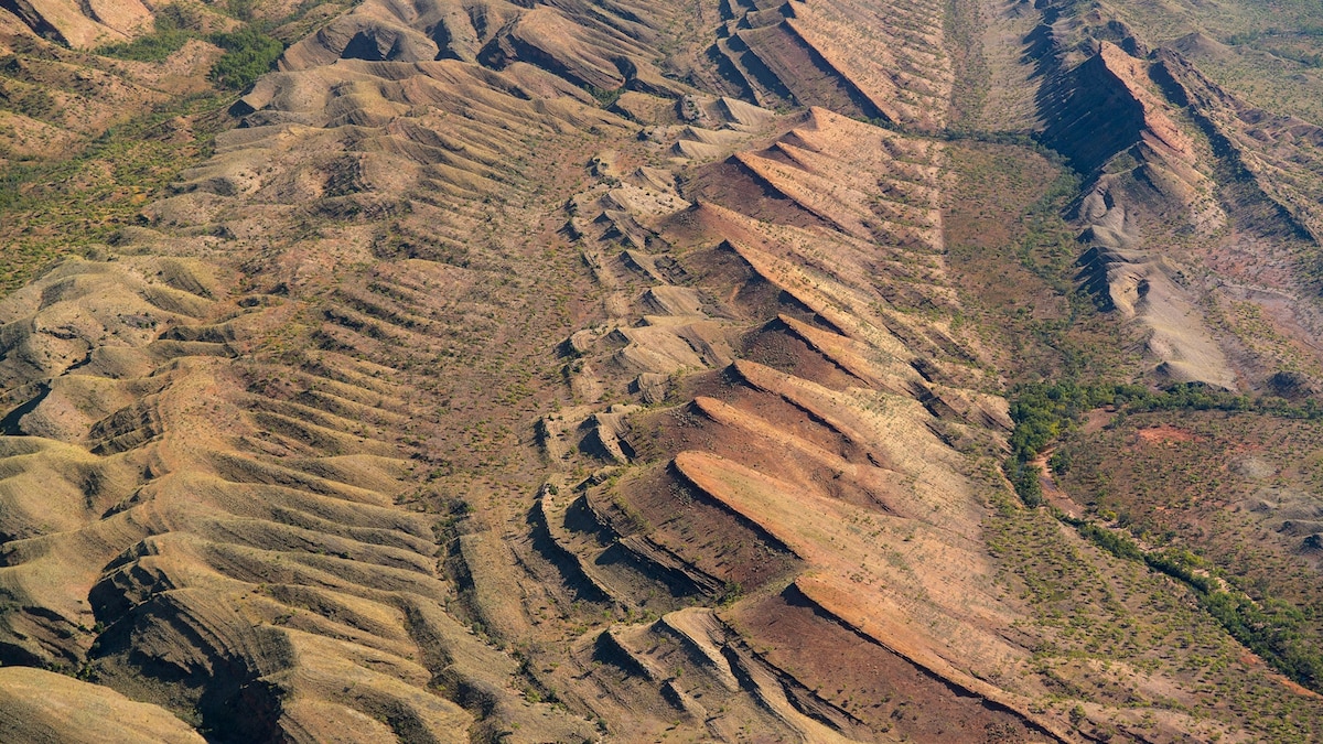 What jumpstarted plate tectonics? New clues point to Snowball Earth ...