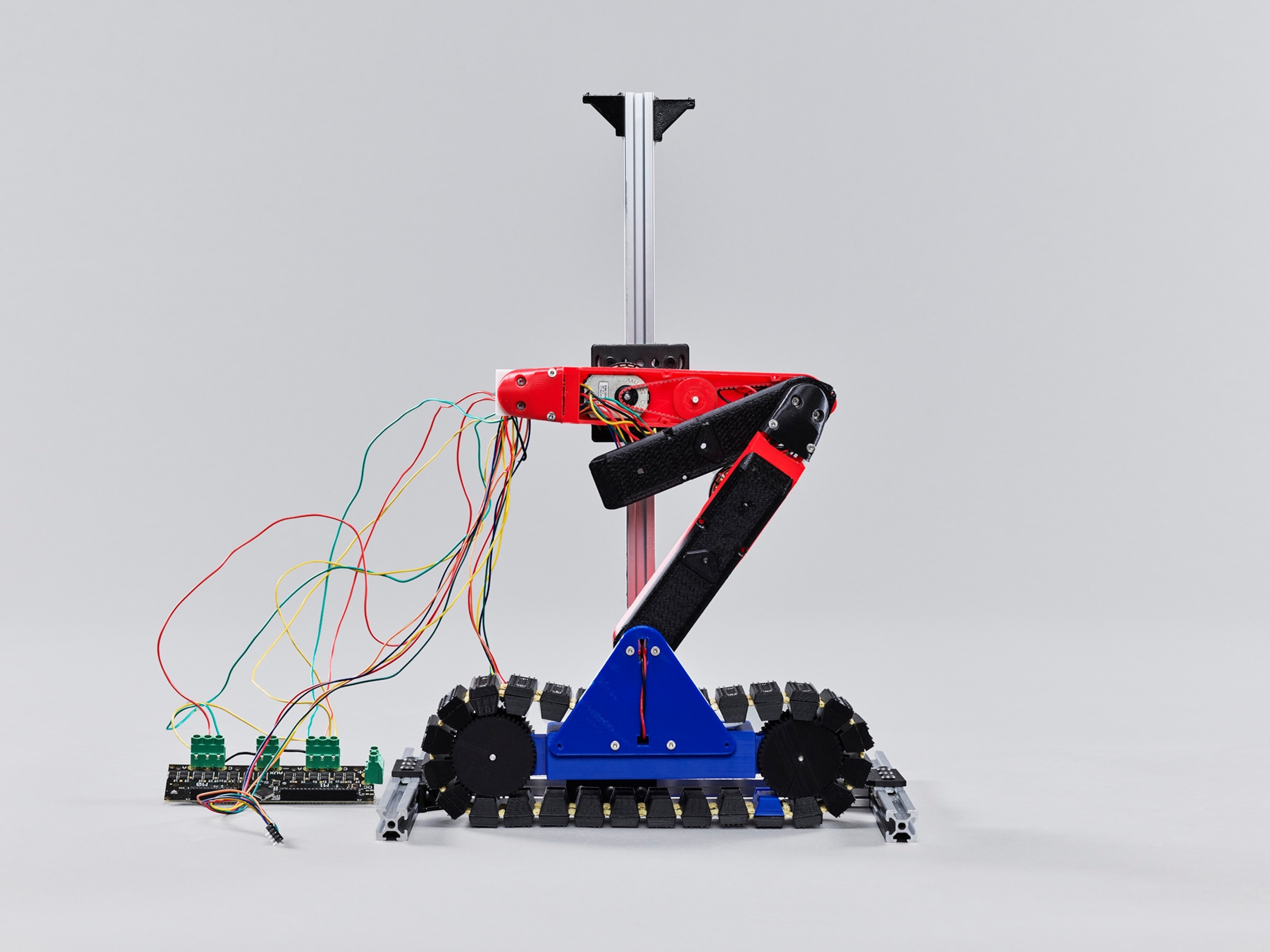 'Snakes' on the moon? These helpers could soon join our lunar mission.