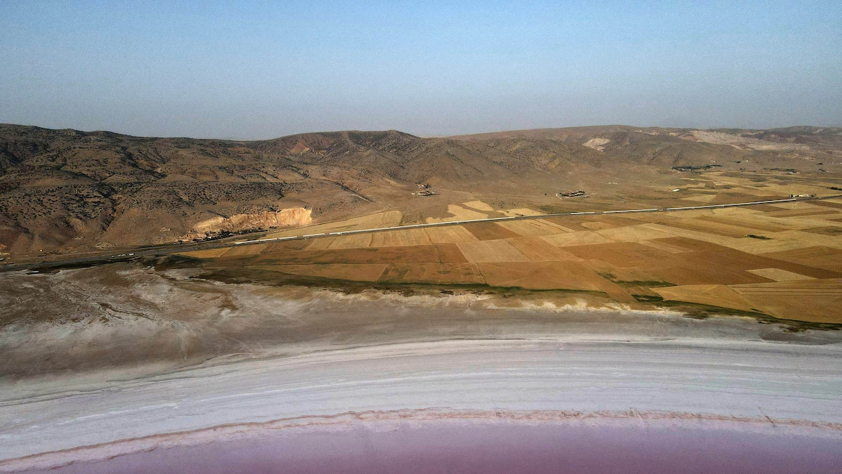 What happens when a country loses most of its lakes? | National Geographic