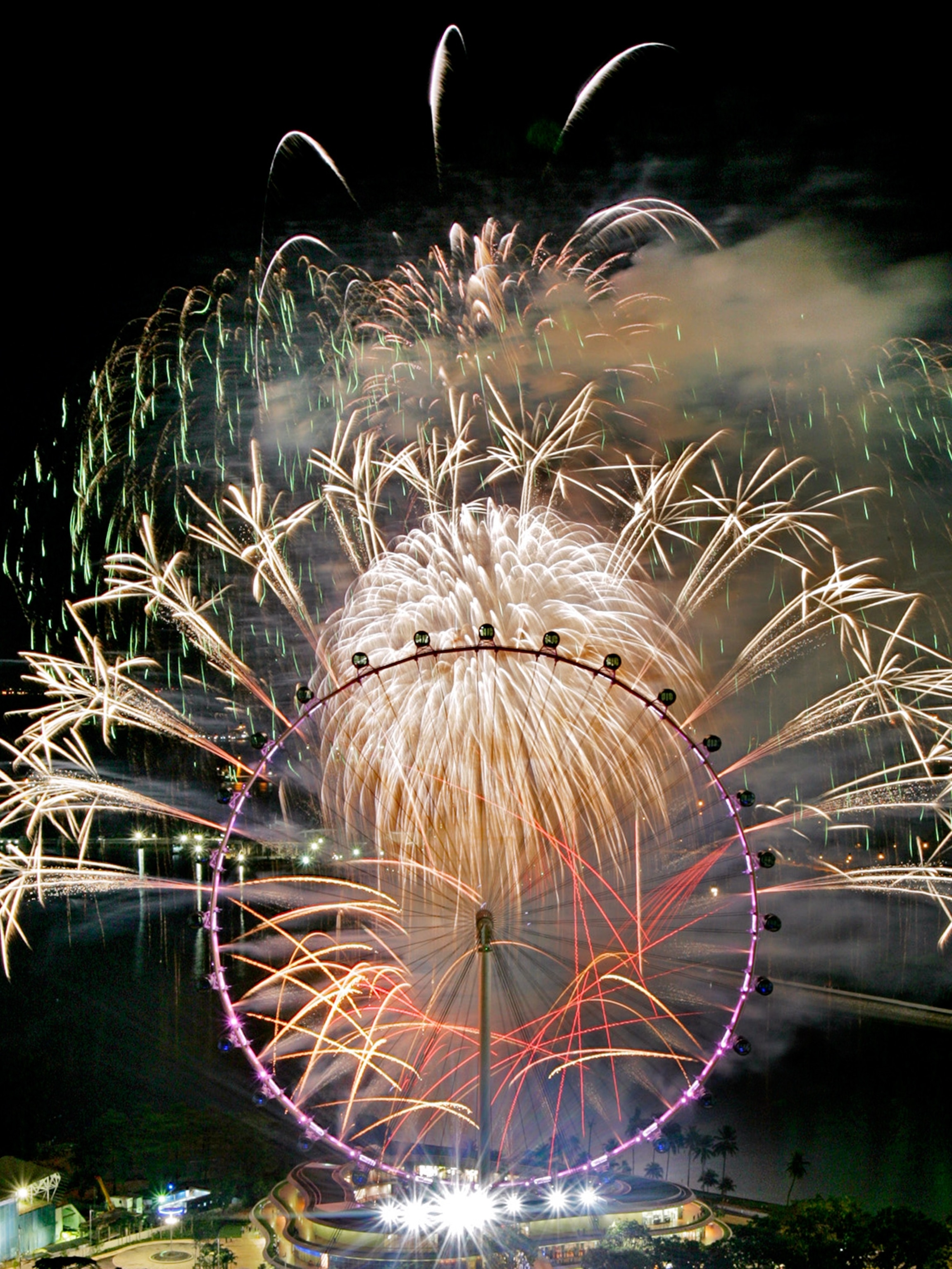 Giant Ferris Wheels Around the World