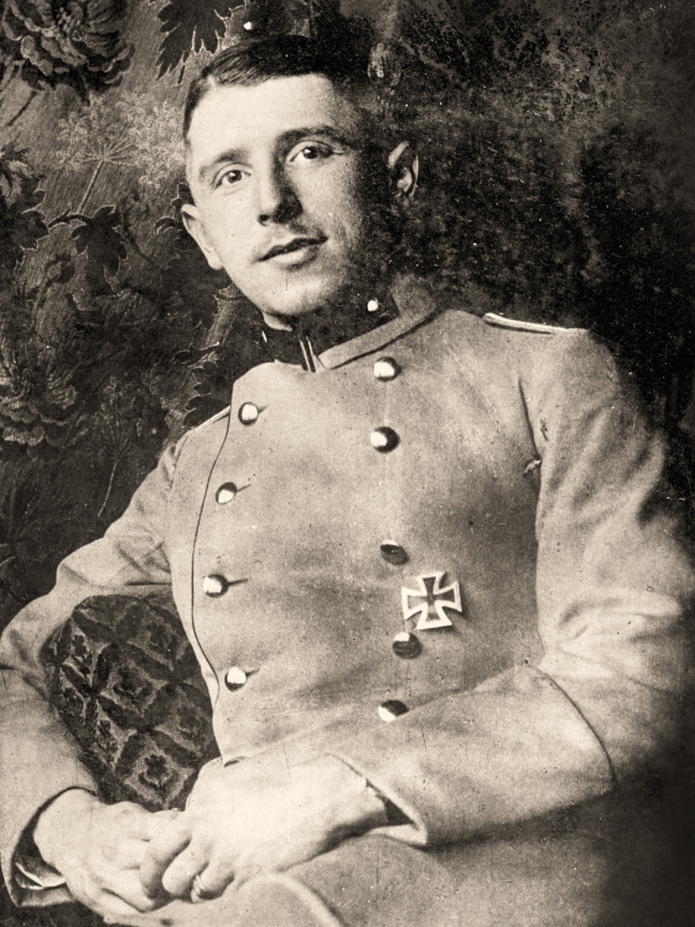 For Veterans Day, soar with the flying aces on the 100th anniversary of WWI