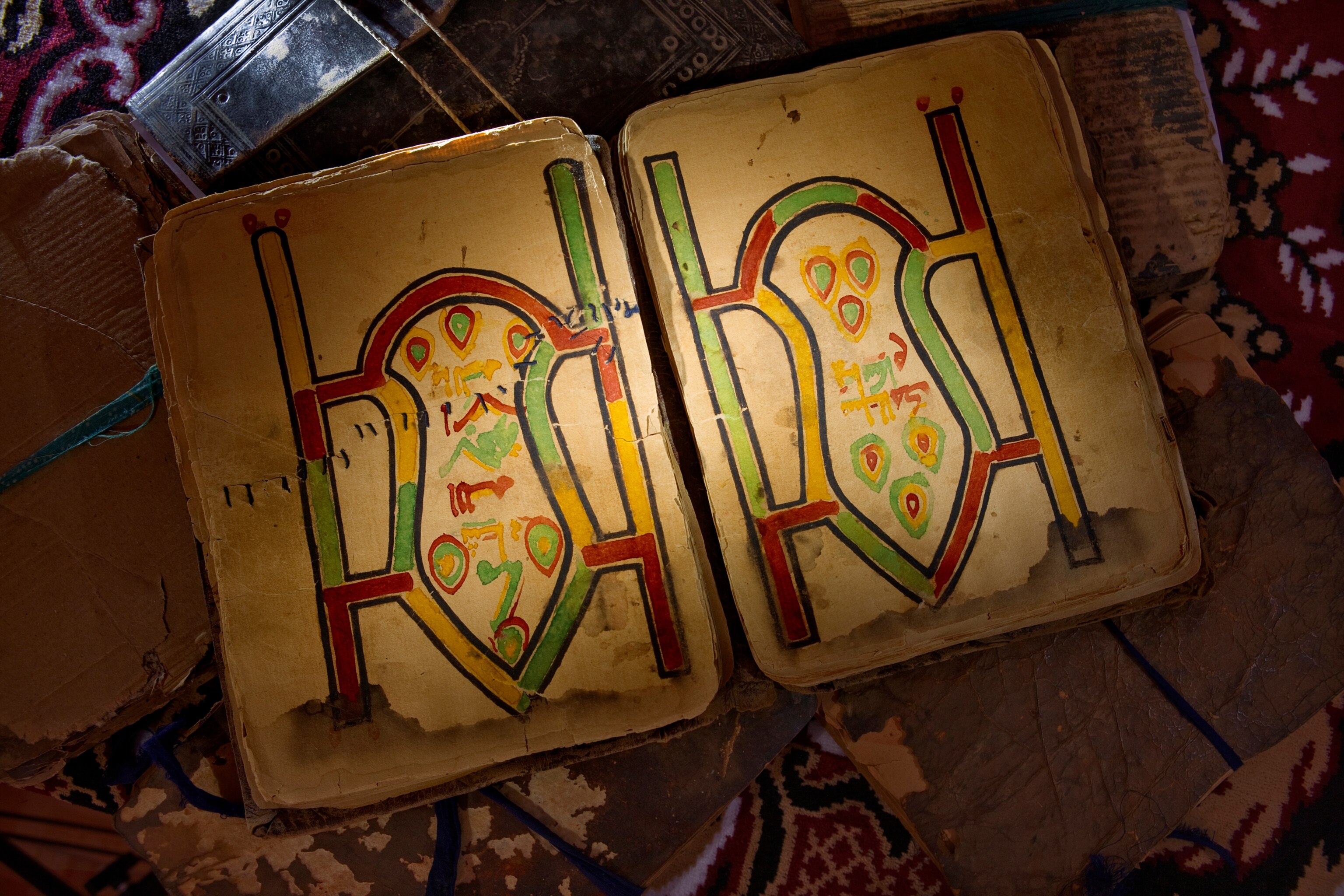 The Telltale Scribes of Timbuktu