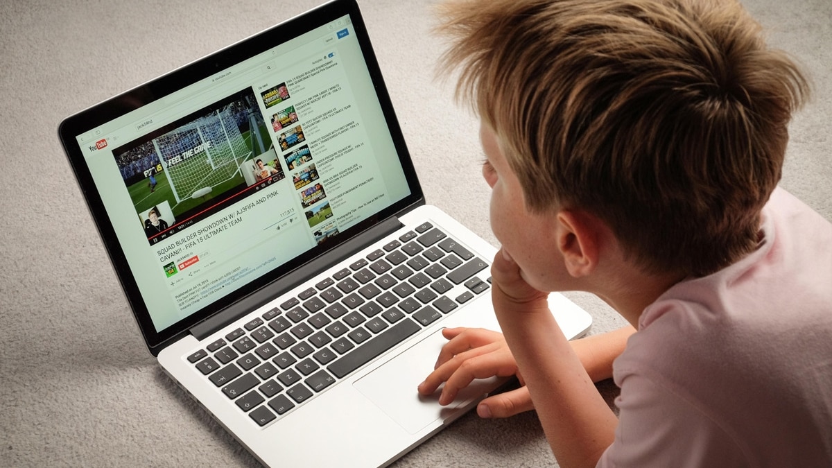 Talking to kids about advertising