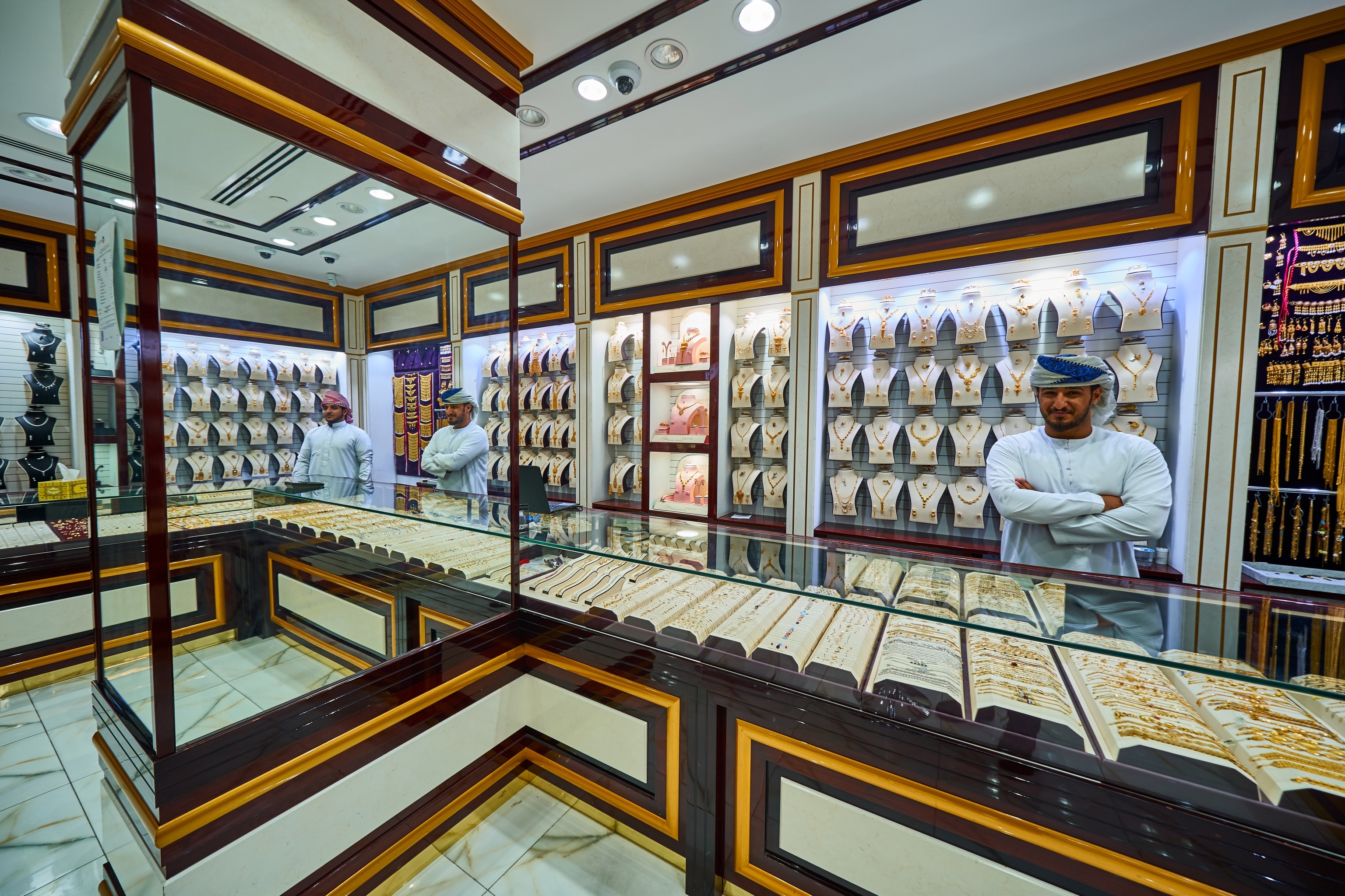 8 unique experiences in Abu Dhabi