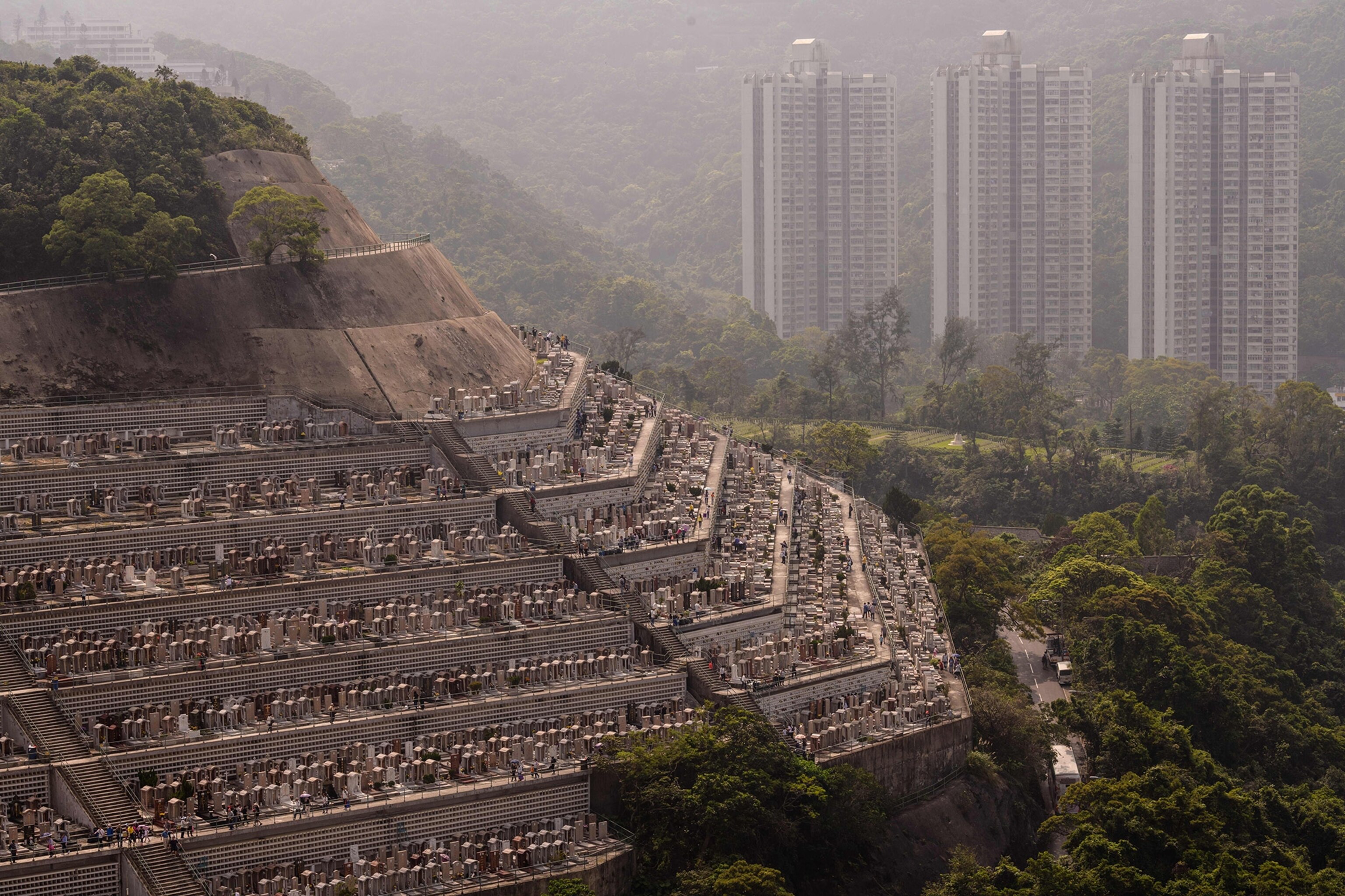 7 cemeteries with amazing views