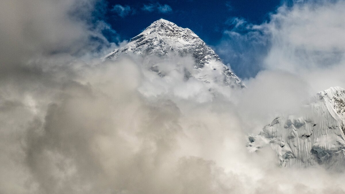 Discovering the top of the world is even higher | National Geographic