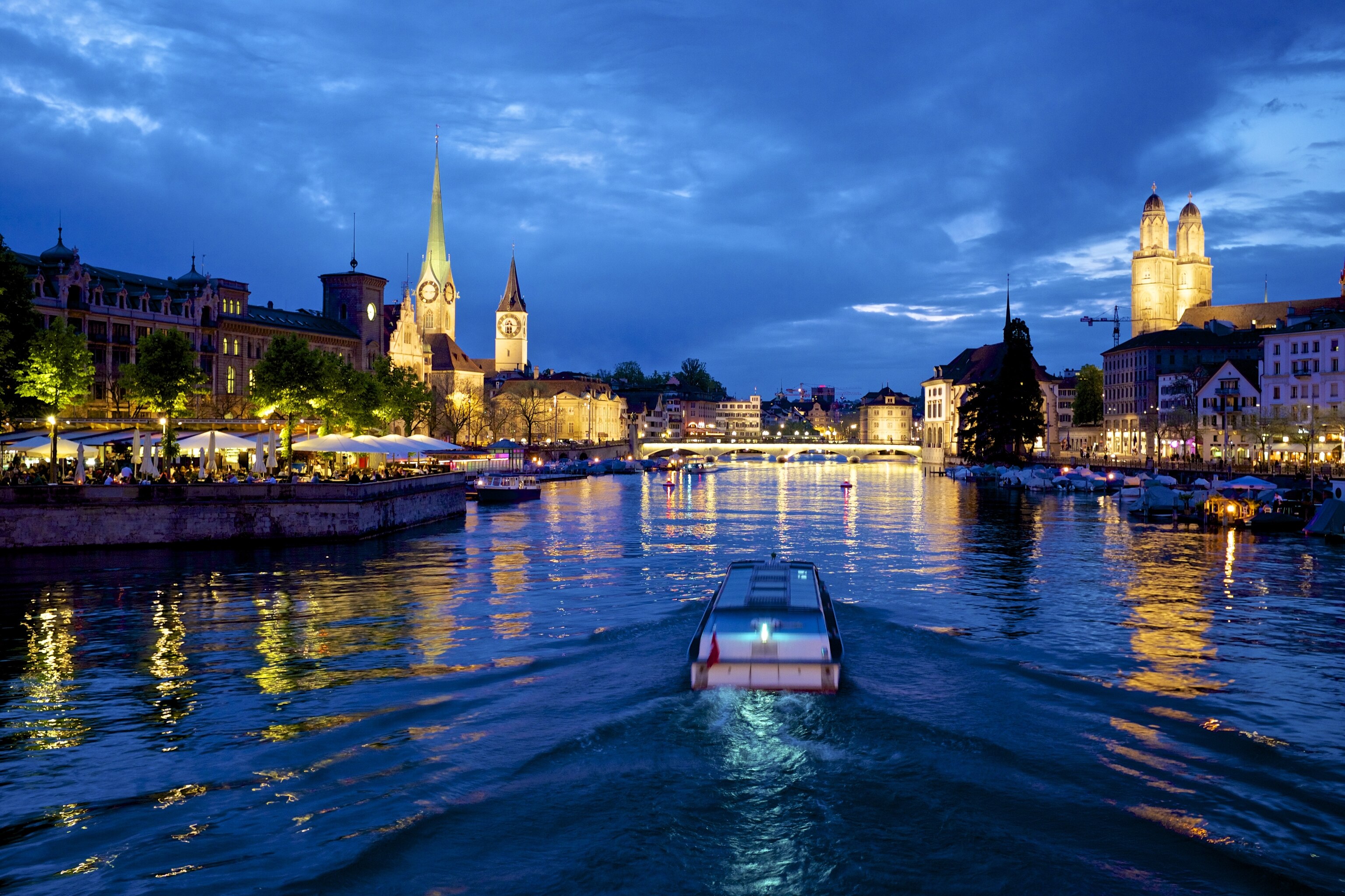 Dive into the Swiss world of water