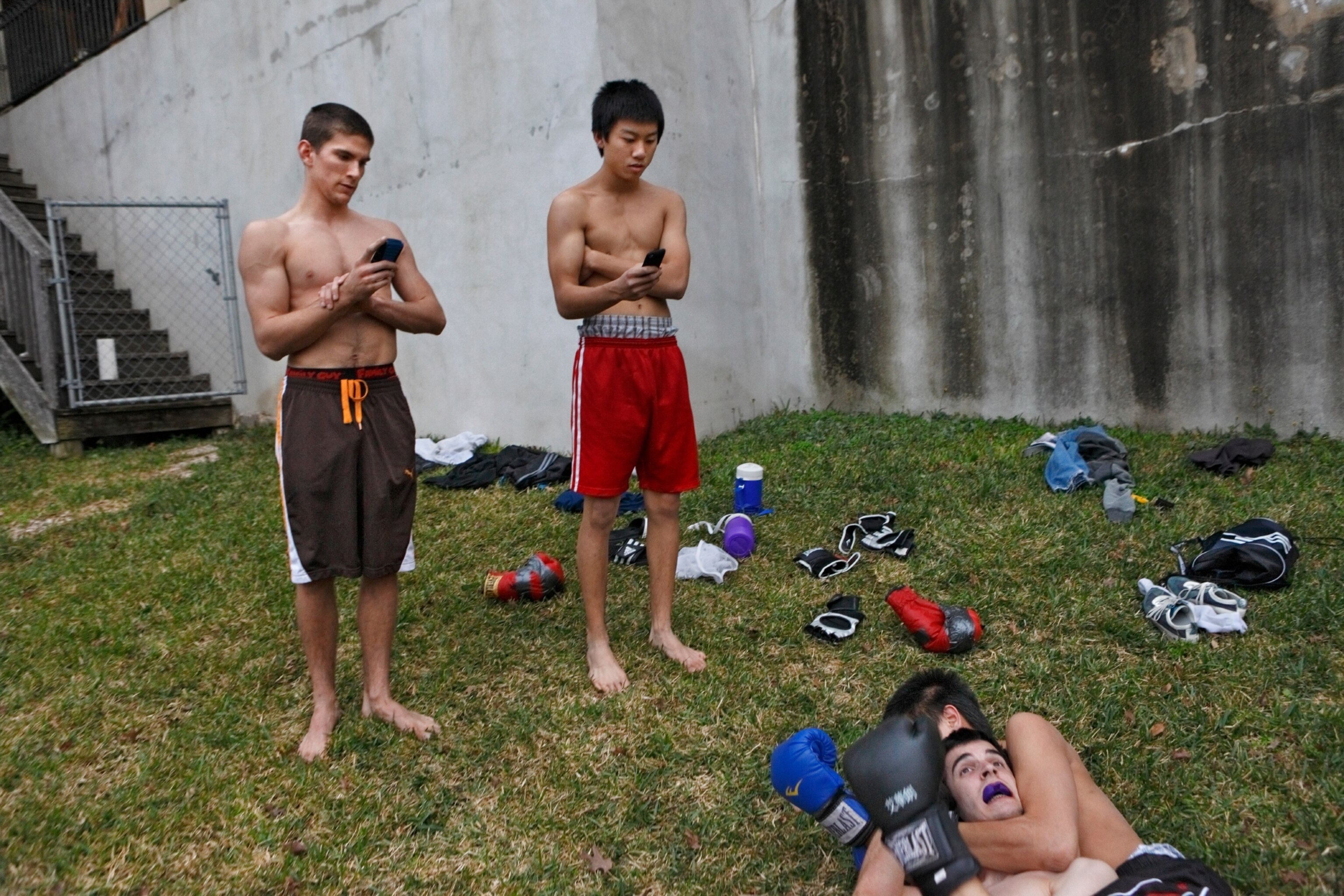 14 Pictures Show Thrill of Boxing, World's Fight Cultures