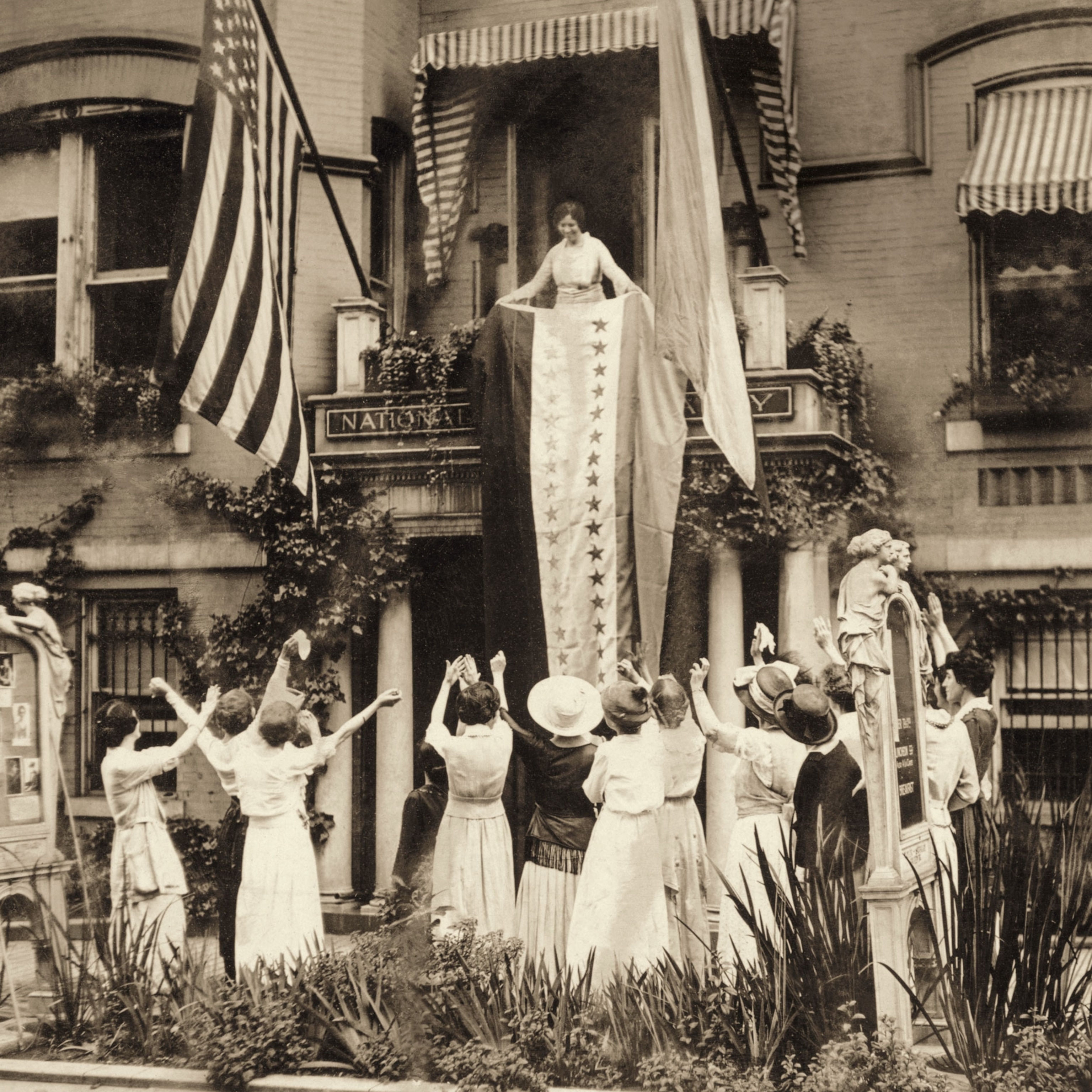 The Silent Sentinels' Fight for the 19th Amendment