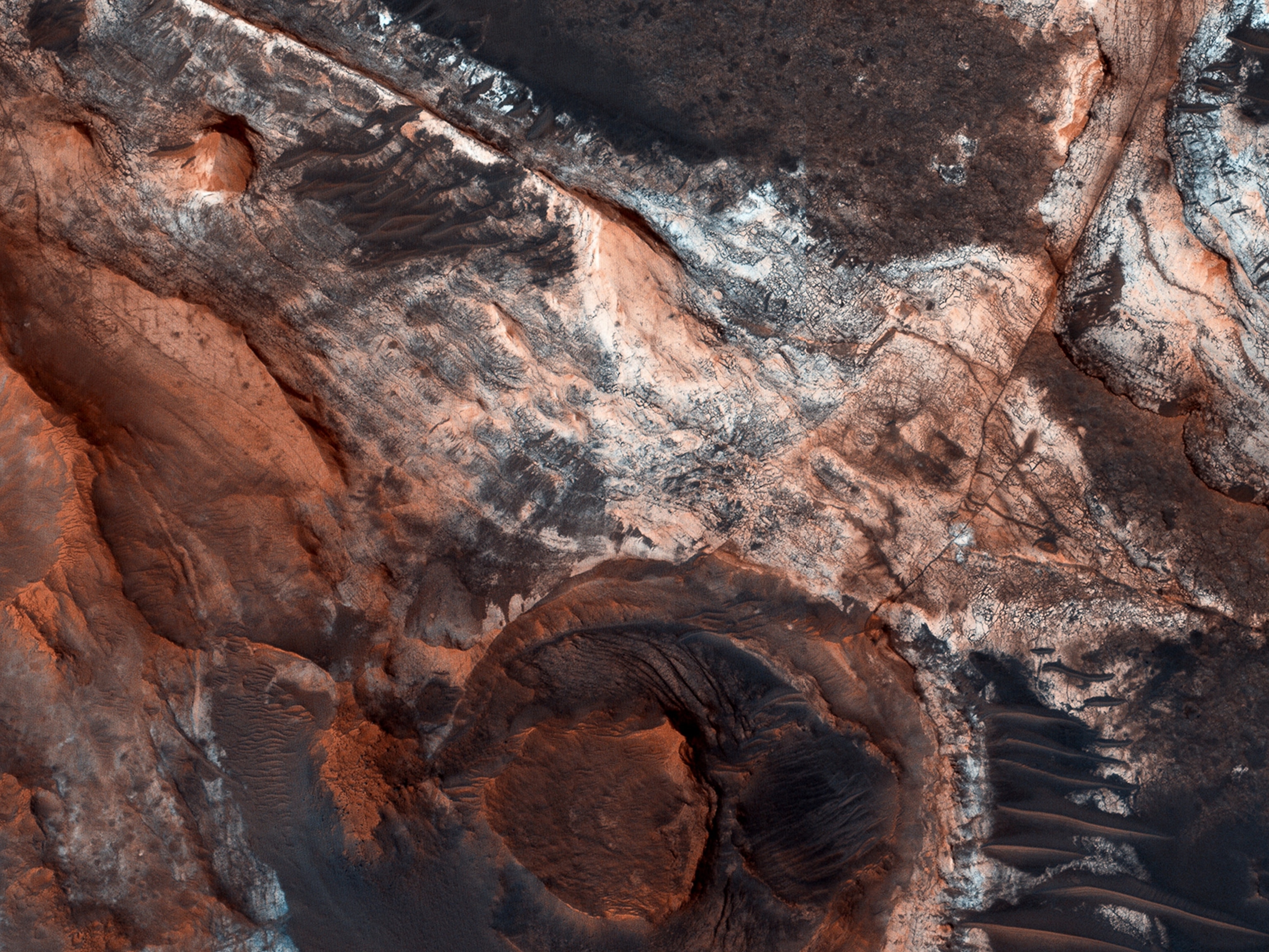 Space Pictures This Week: Cosmic Crash, Eroding Mars | National Geographic