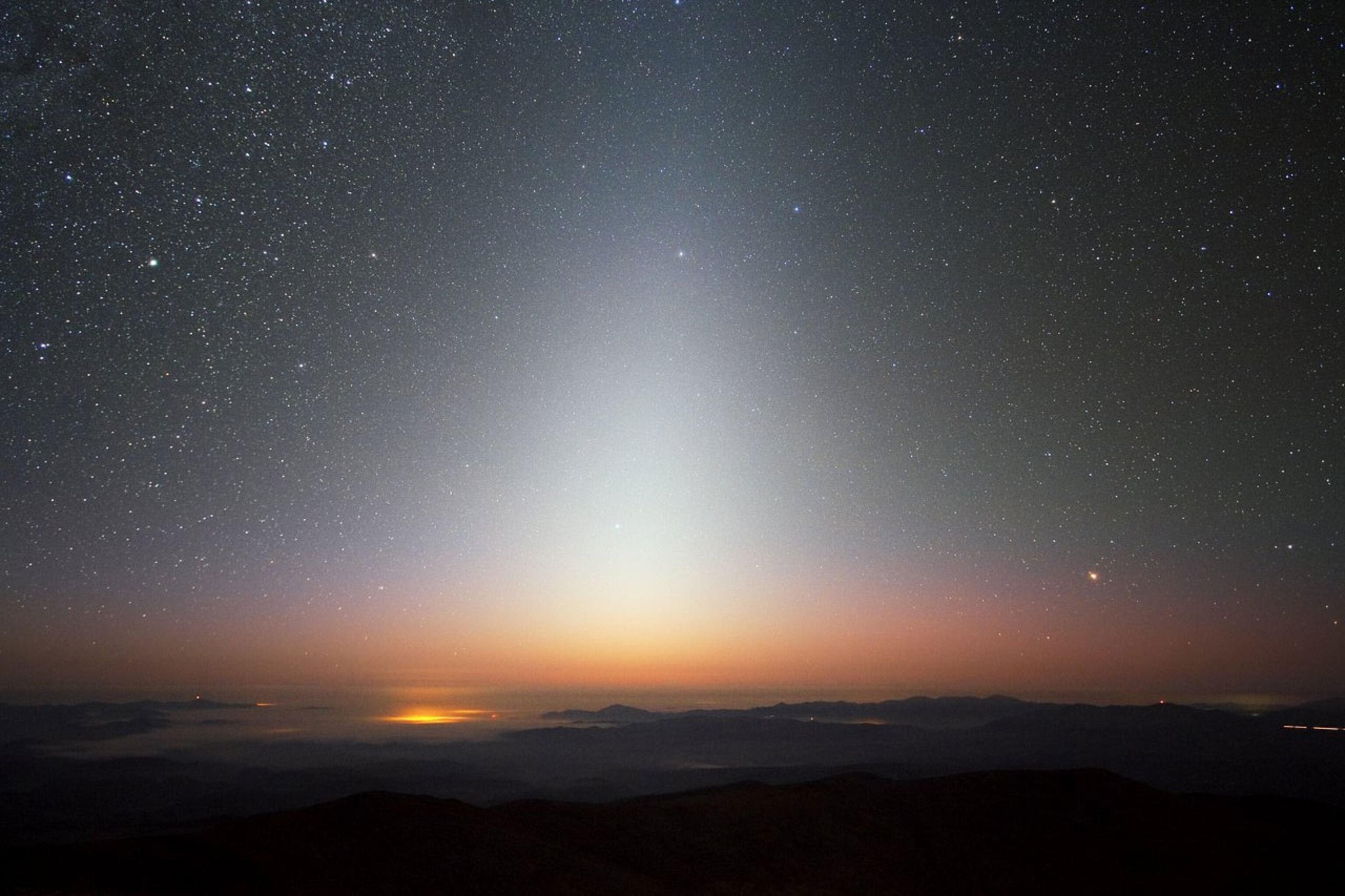 This Week’s Night Sky: See an Eerie Pyramid of Light