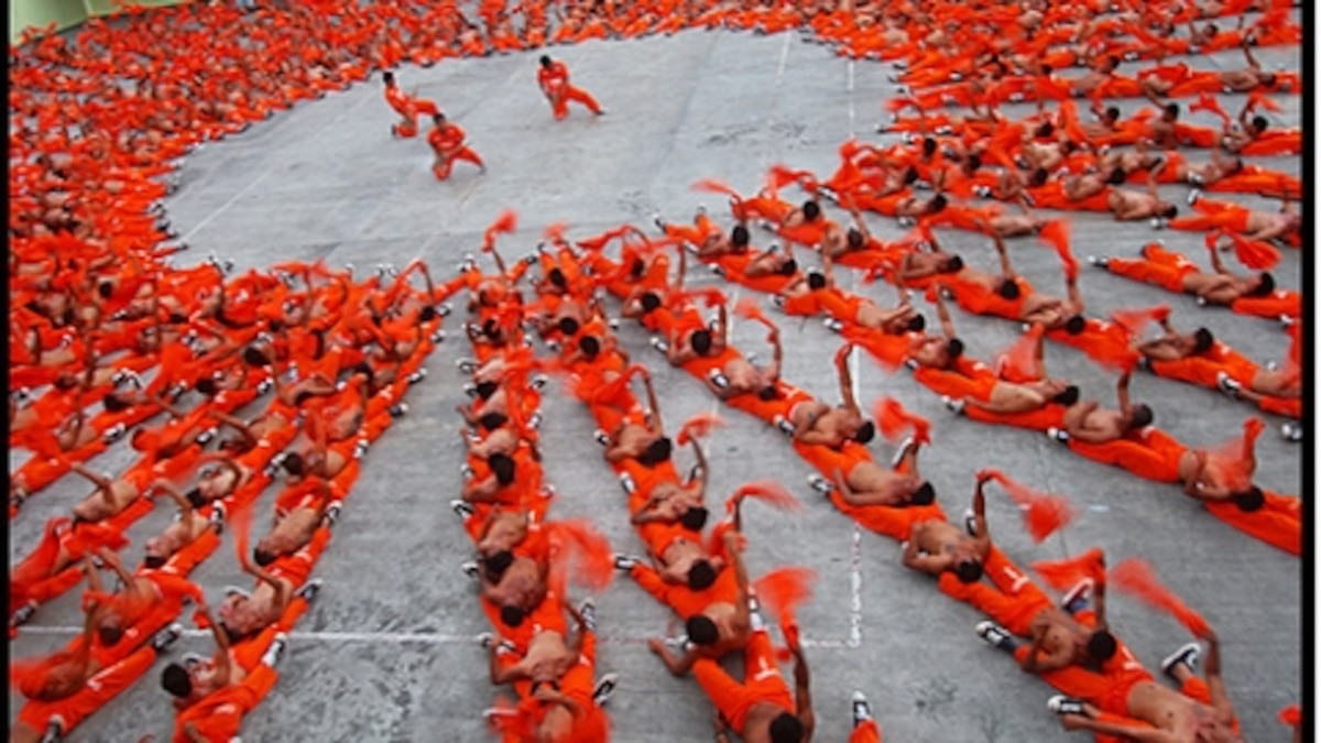 Inmates in Philippines Find the Beat | National Geographic
