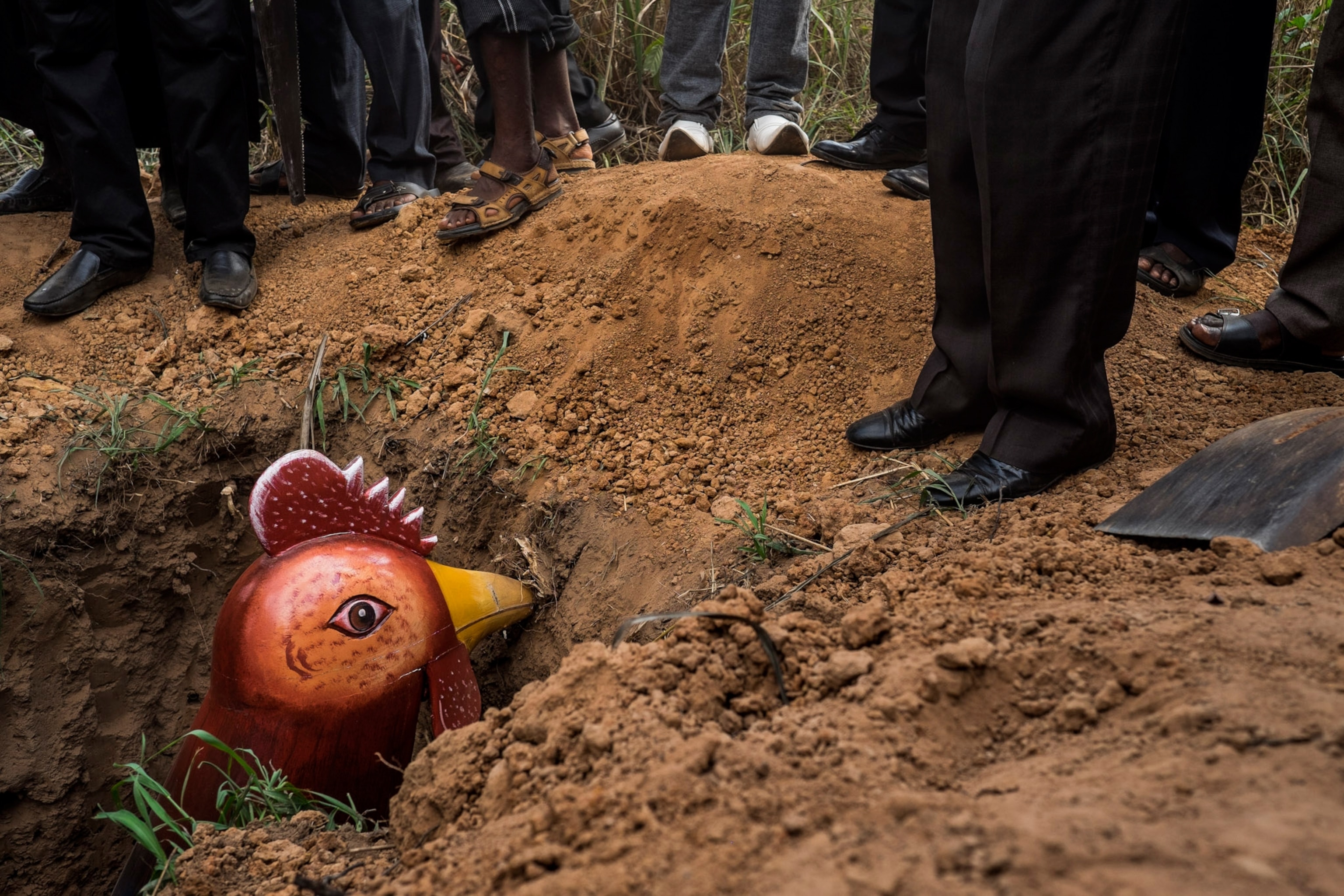 See pictures of death and burial rituals from different cultures