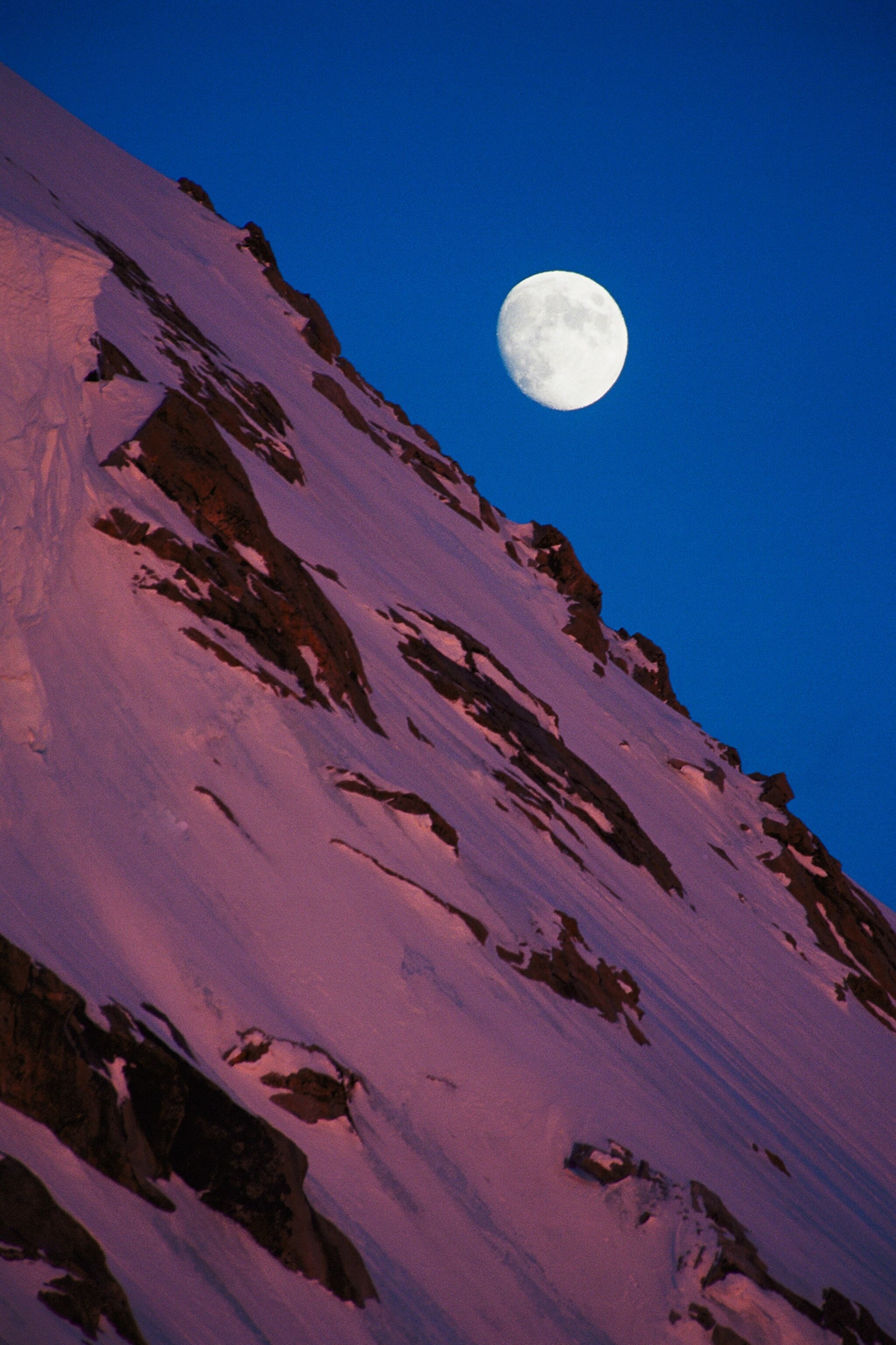 India's Chandrayaan-2 mission launches toward moon's south pole