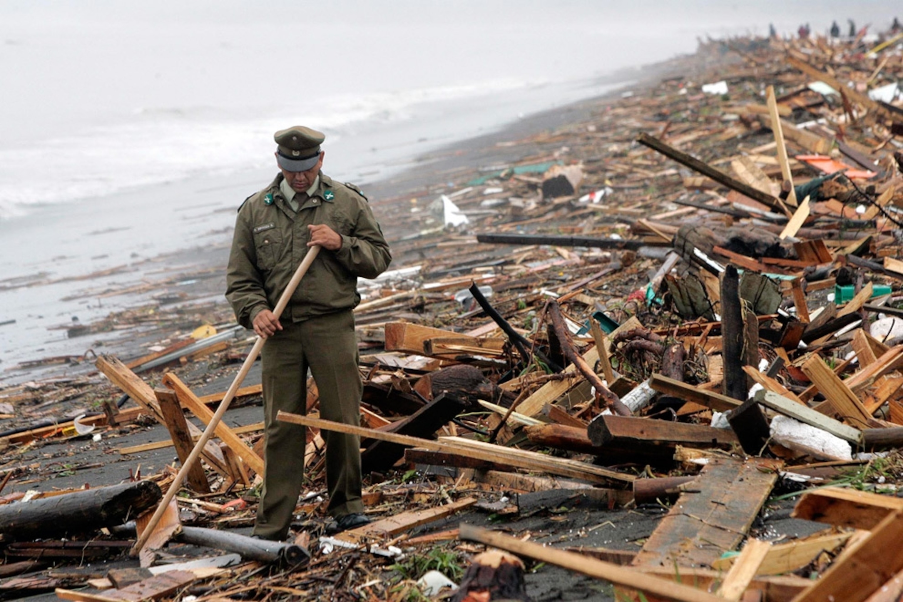Chile Tsunami Pictures: Earthquake's Other Aftermath