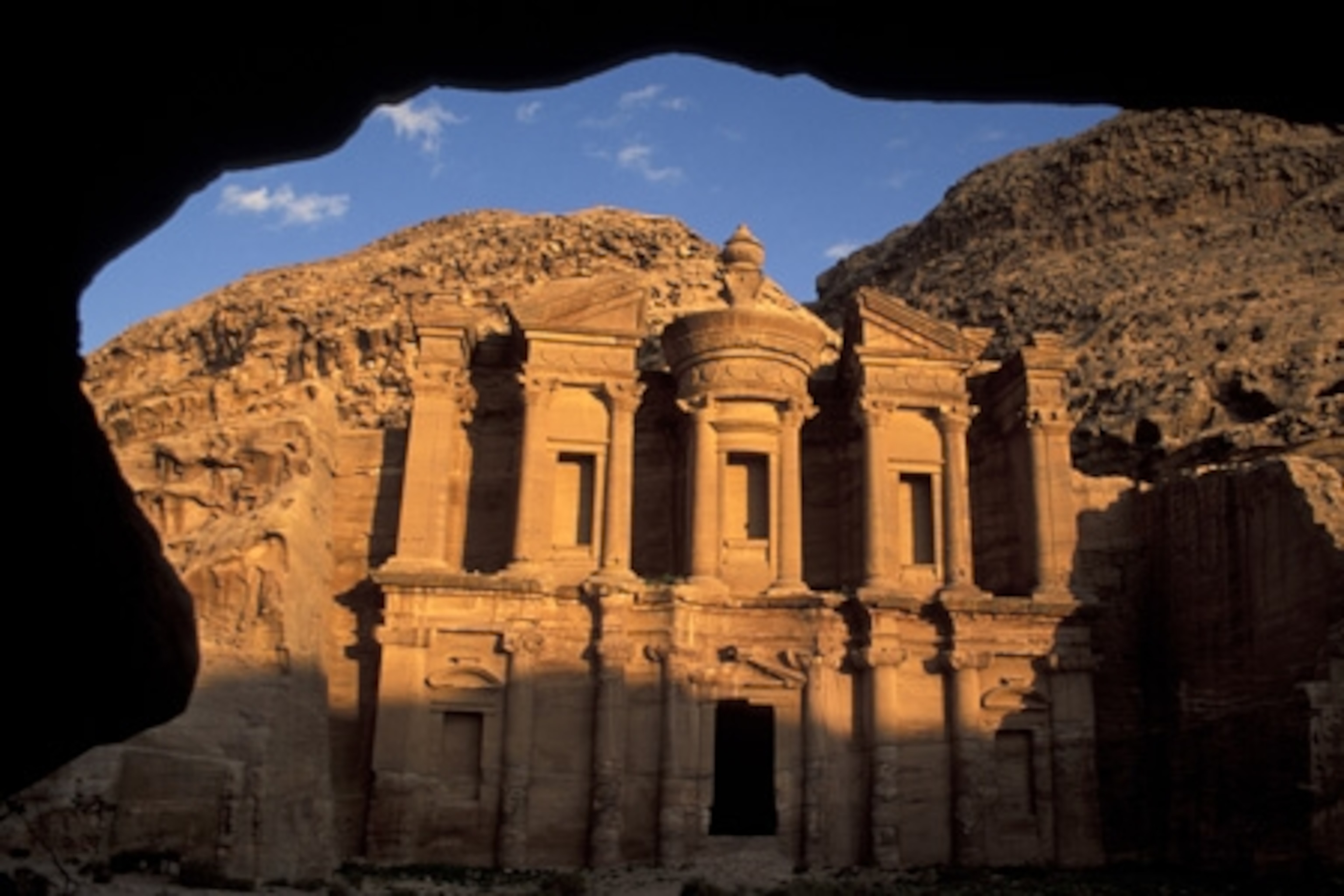 See Pictures of the Seven New Wonders of the World and the Seven ...