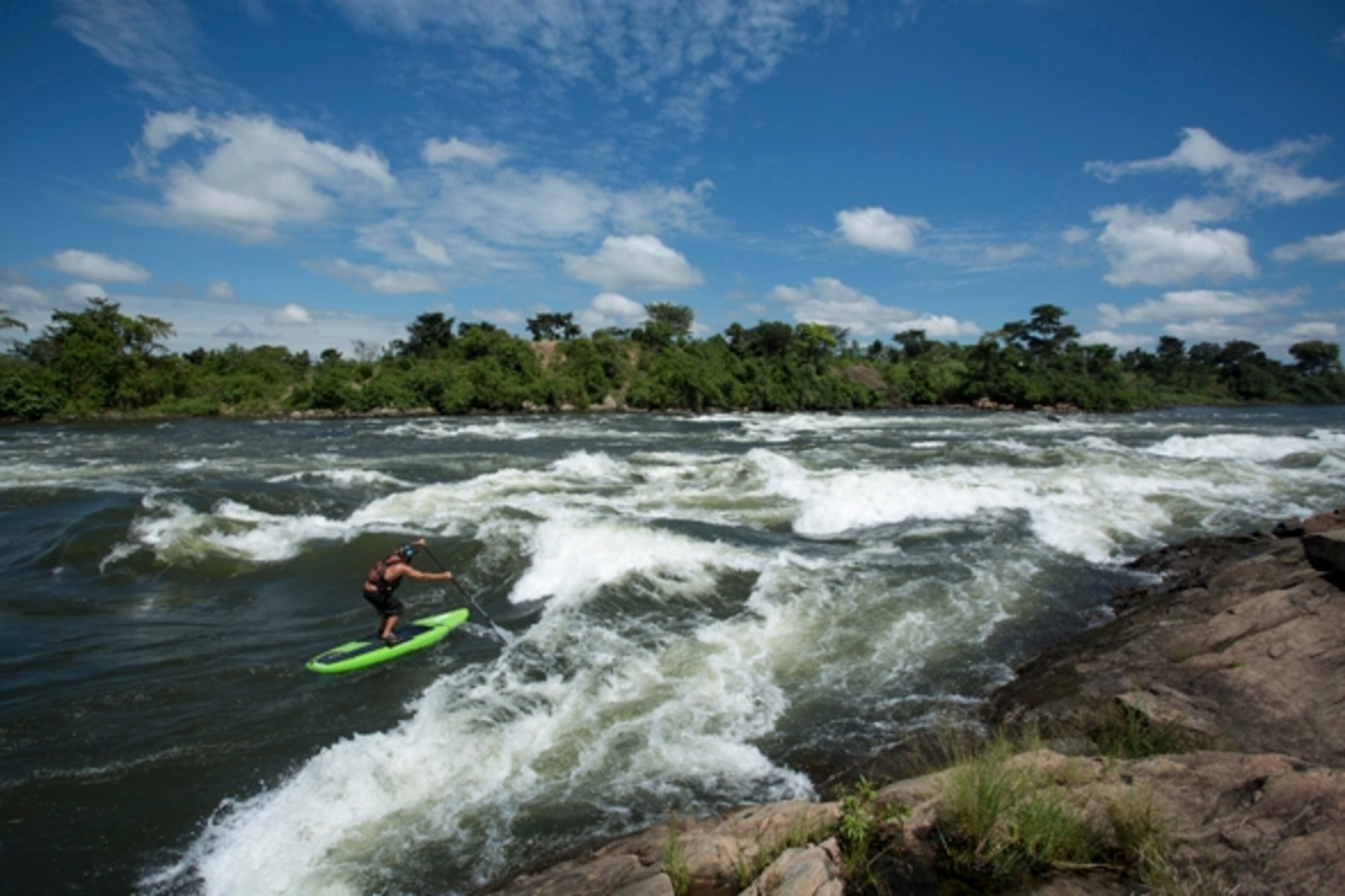 Two Friends Set Out to SUP and Kiteboard from Mozambique to Zanzibar
