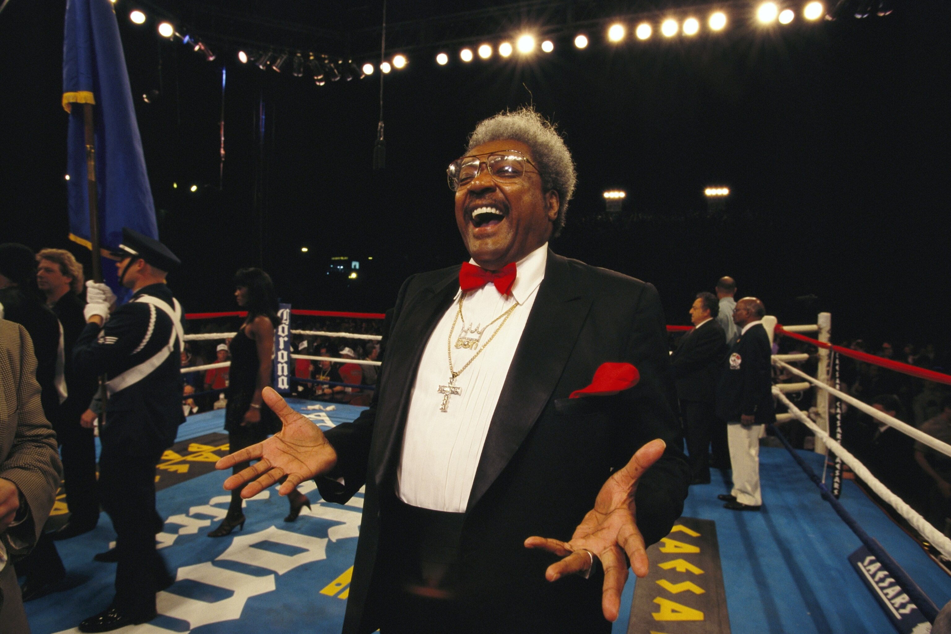 14 Pictures Show Thrill of Boxing, World's Fight Cultures