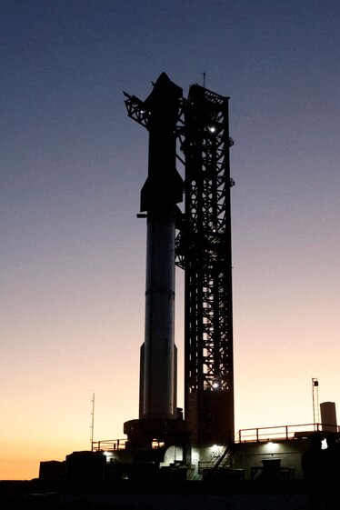 Second SpaceX Starship launch ends with explosion. What happens next?