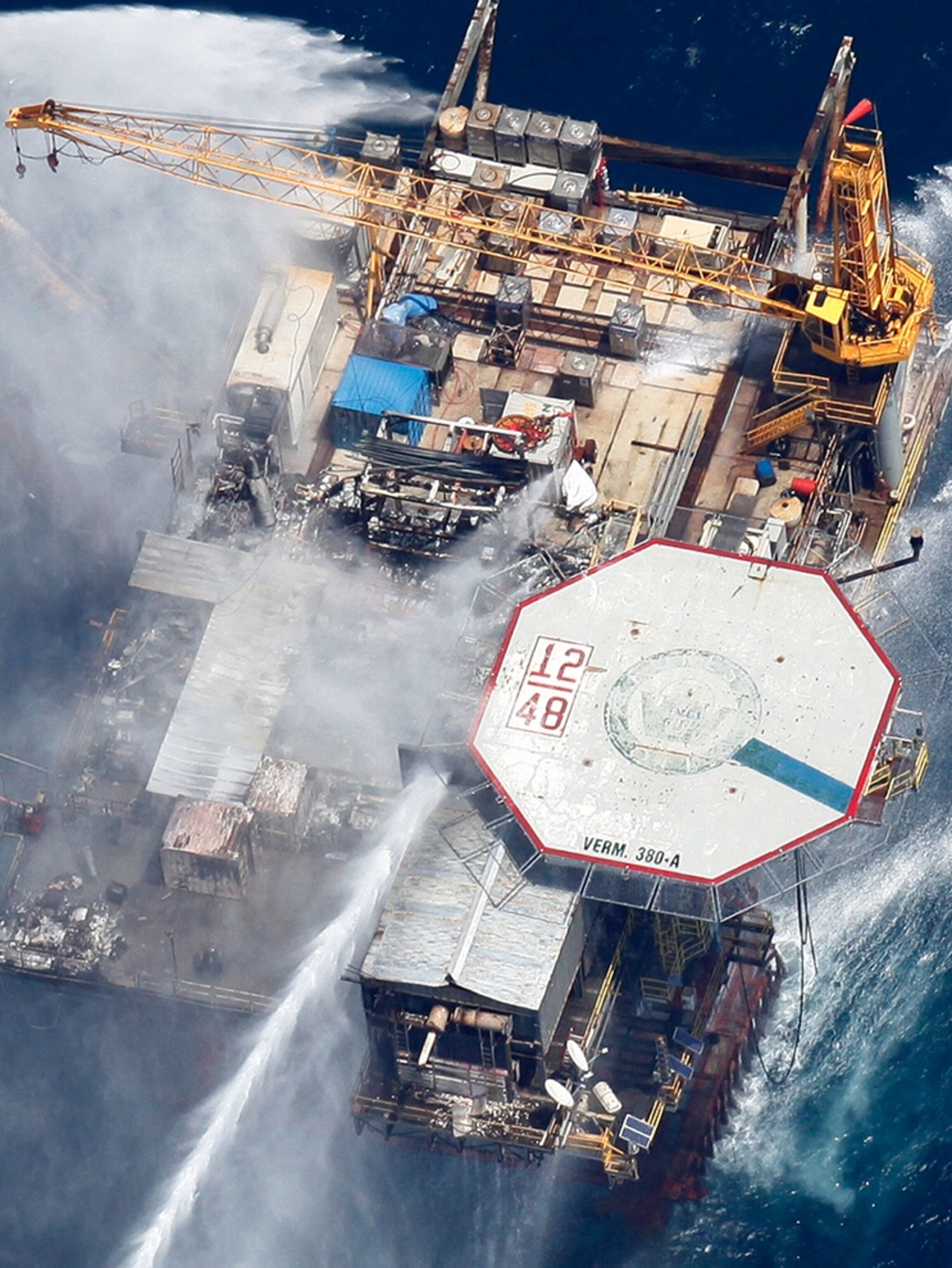 Oil Rig Explosion Photos: Mariner Energy Platform Burns